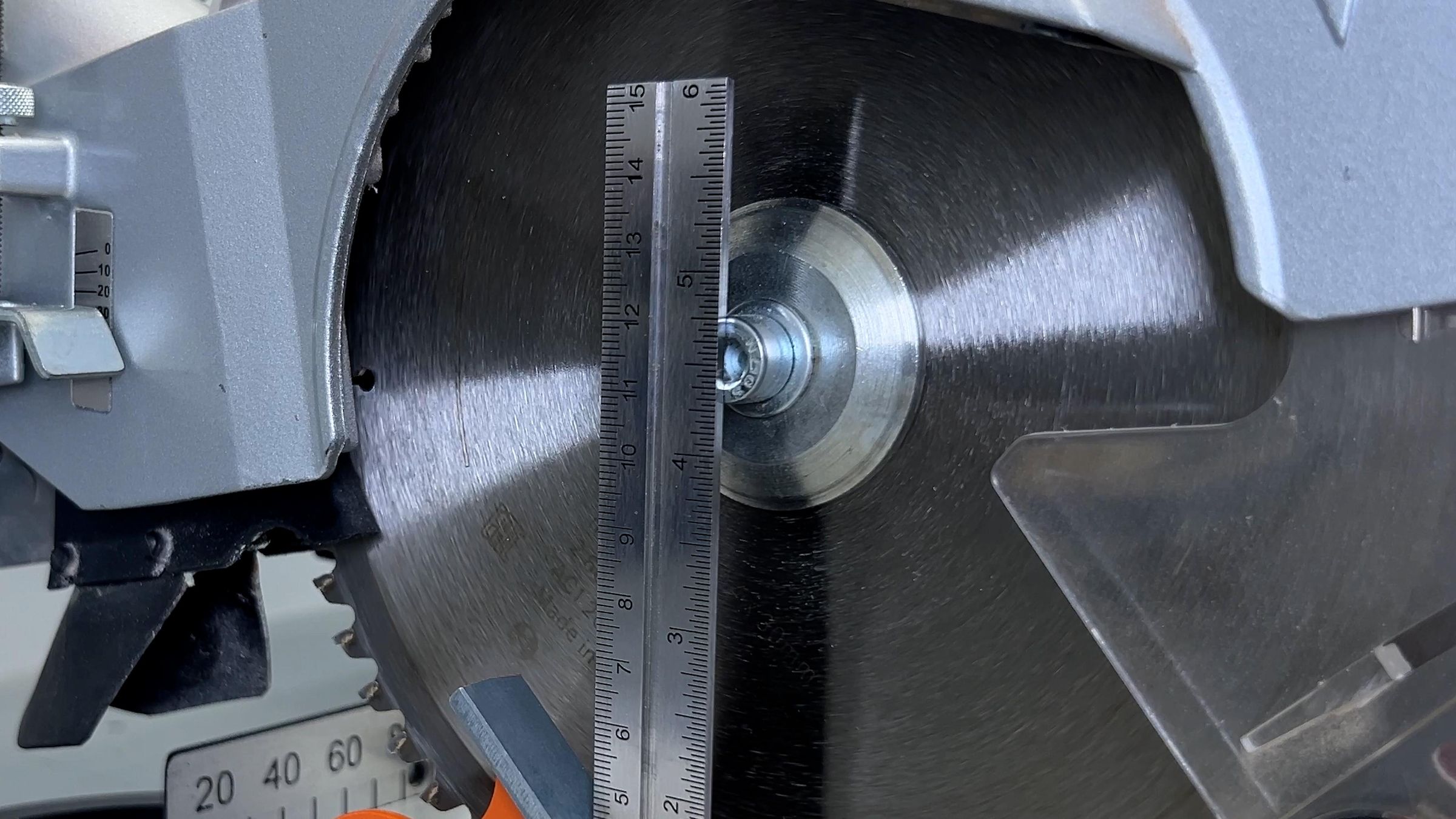 A Bowl Using Just a Mitre Saw! : 13 Steps (with Pictures) - Instructables