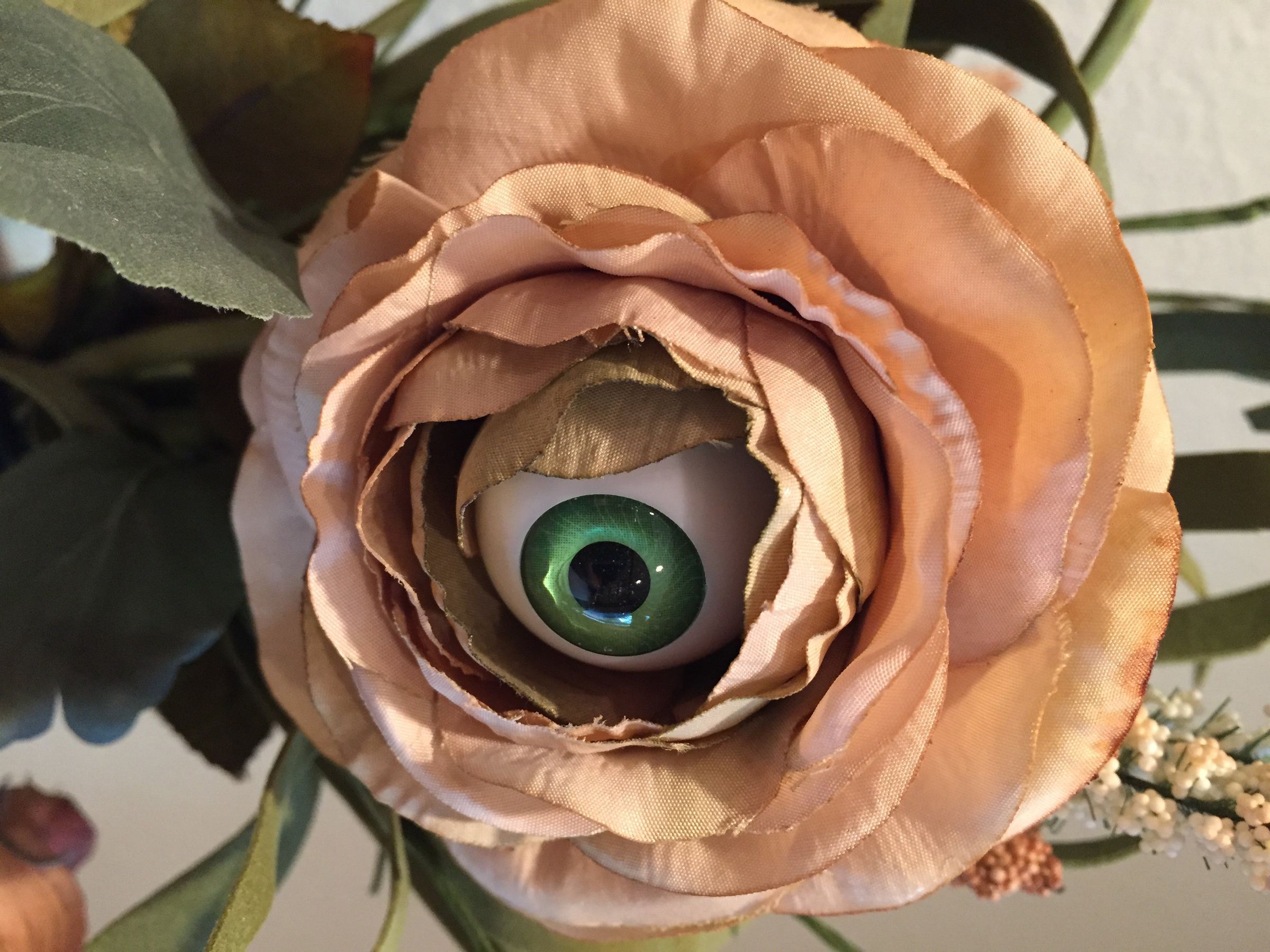 Make Your Own Creepy Eyeball Flower Arrangement : 3 Steps (with ...
