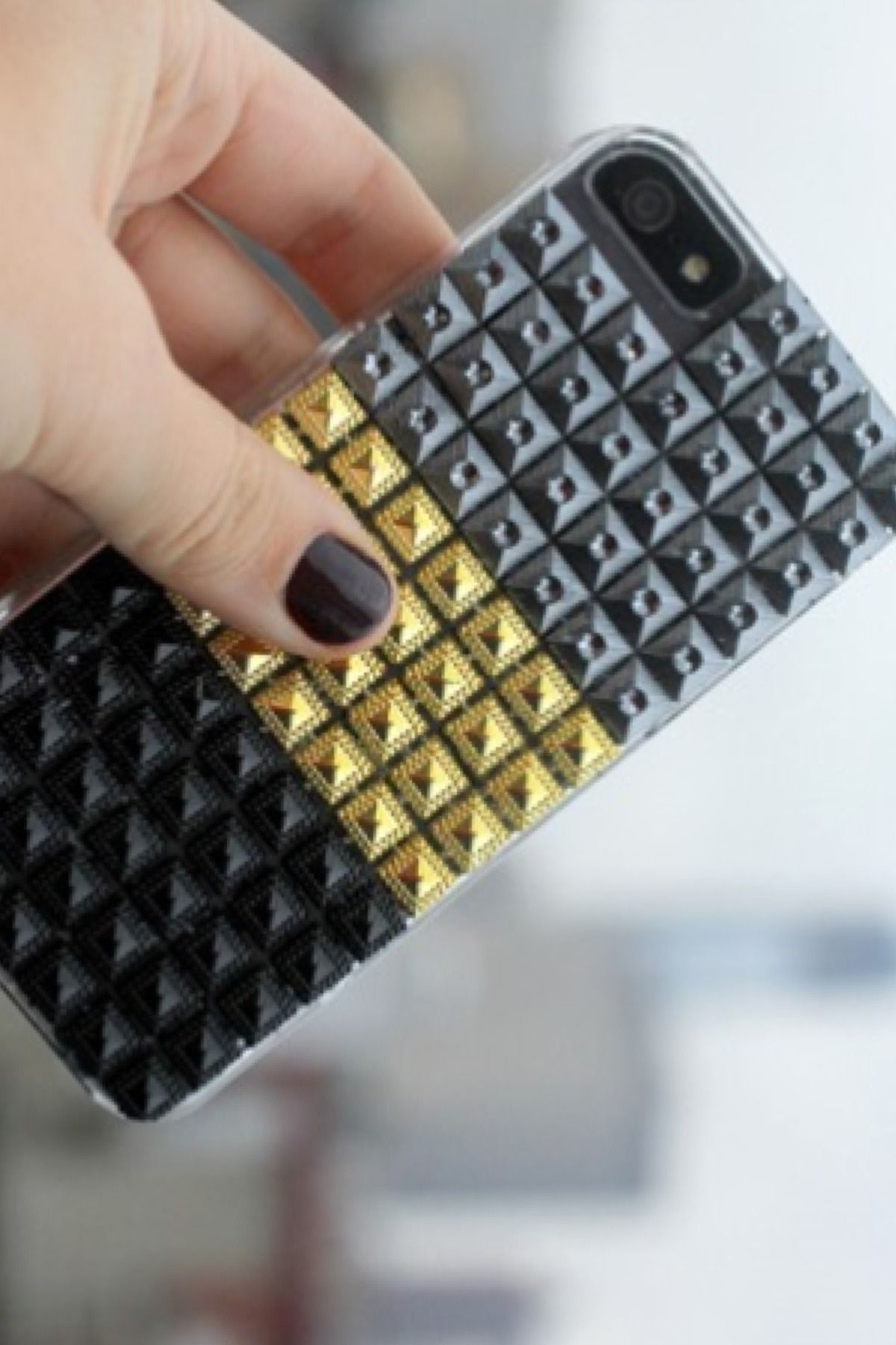 Ideas for Studded IPhone Cases : 6 Steps - Instructables