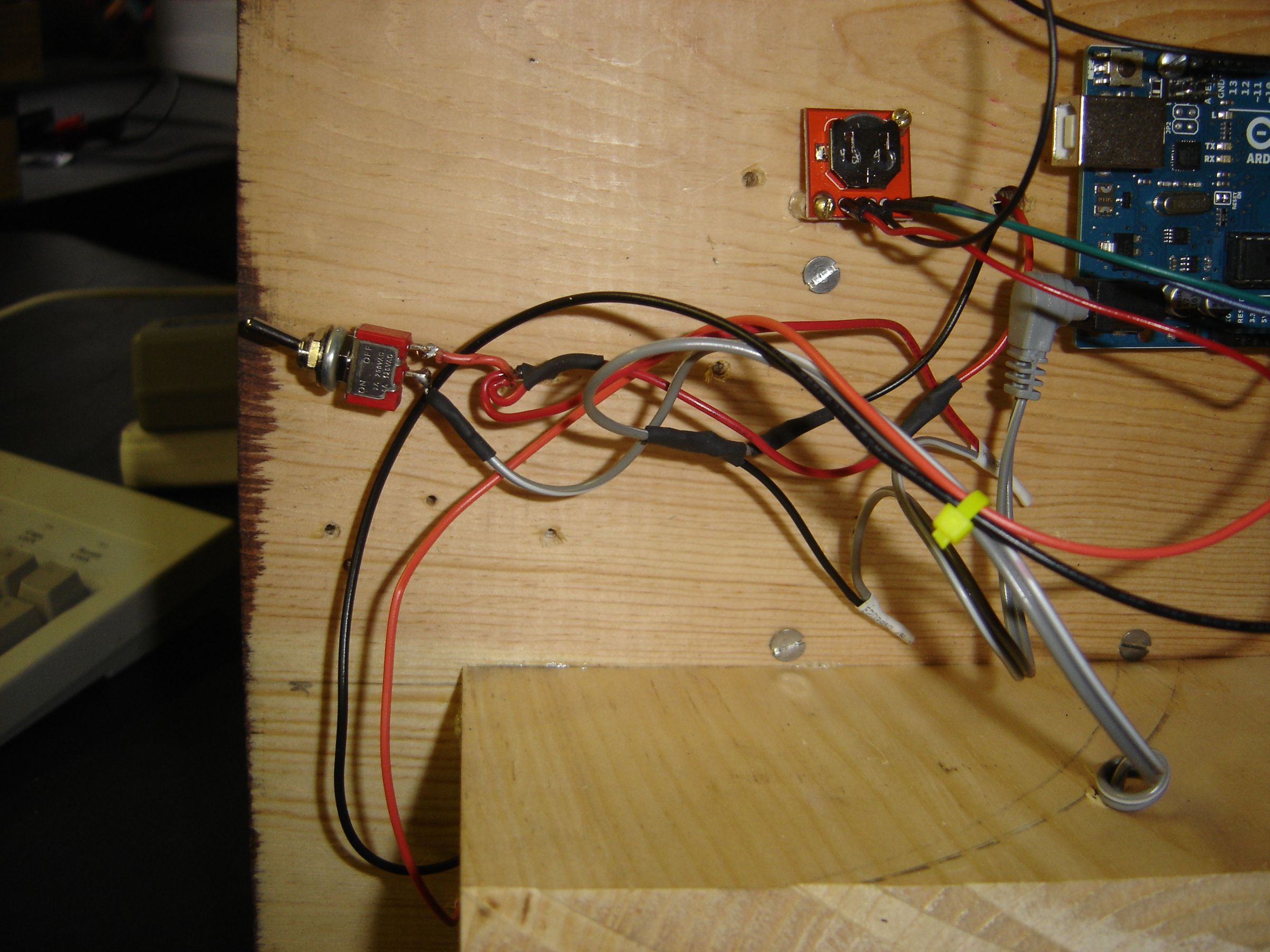 POV Clock & Message Display W/RTC and PS/2 Keyboard : 7 Steps - Instructables