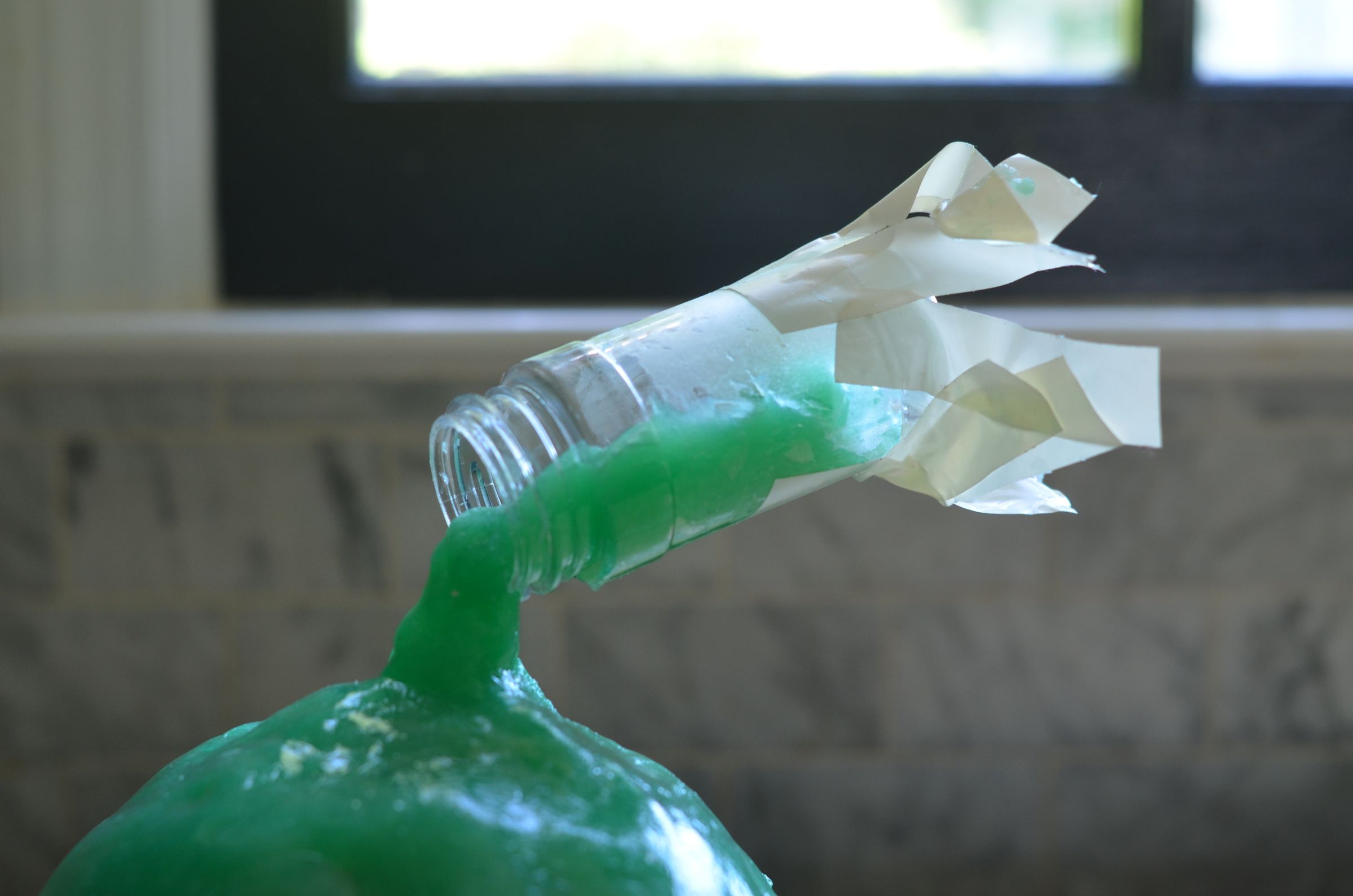 Gravity-defying Silly Slime Hat : 6 Steps (with Pictures) - Instructables