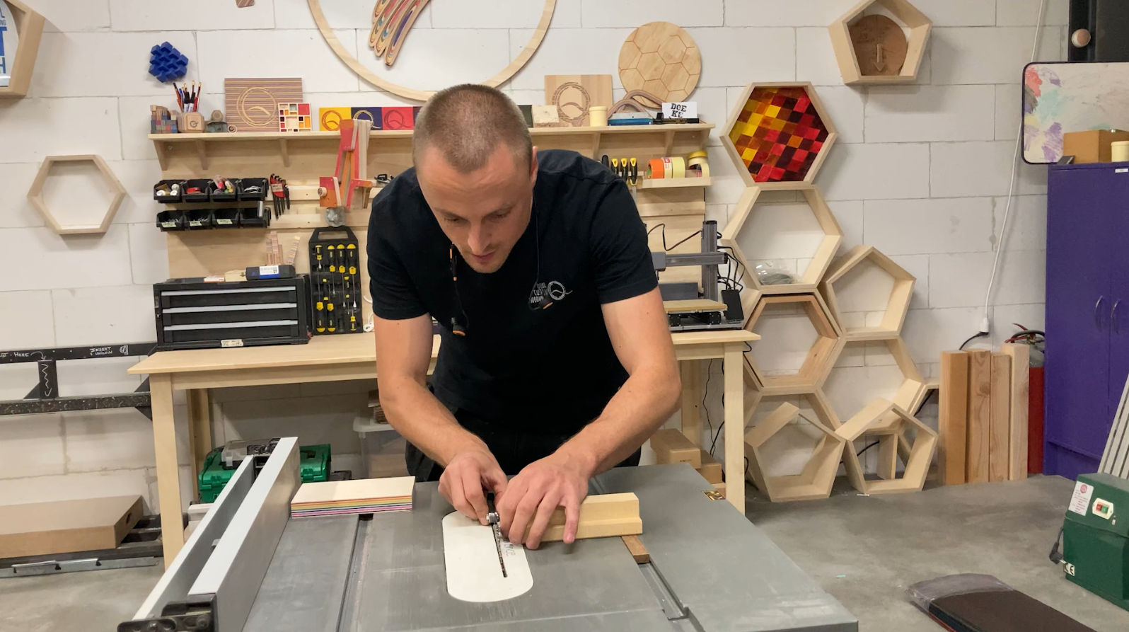 The Easiest Thin Strip Jig for the Table Saw : 4 Steps (with Pictures ...