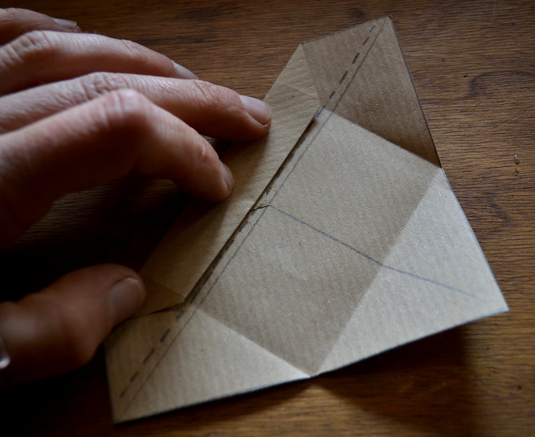 SIMPLE PAPER BOX : 10 Steps (with Pictures) - Instructables