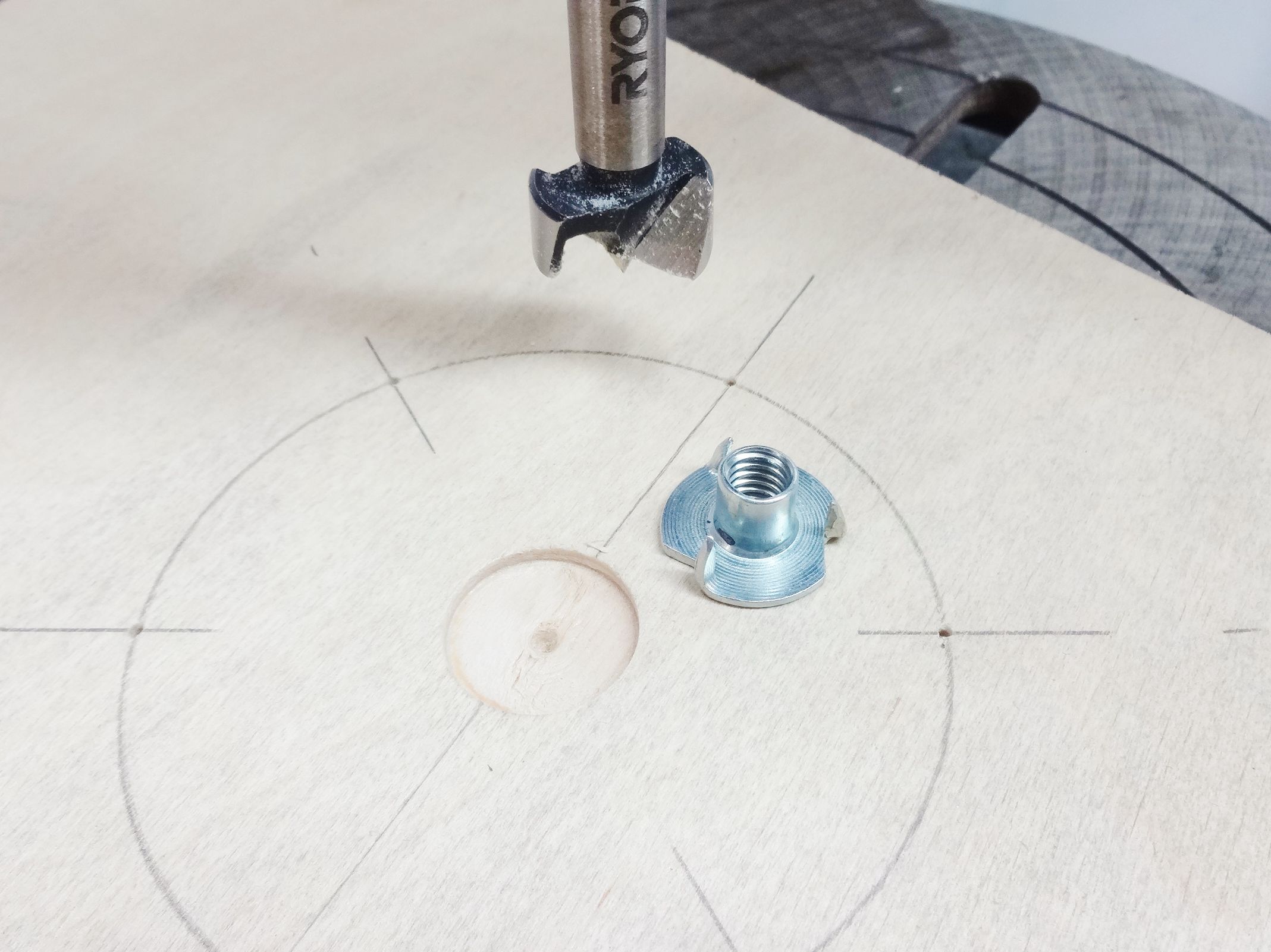 How to Make a Bike Repair Stand : 11 Steps (with Pictures) - Instructables