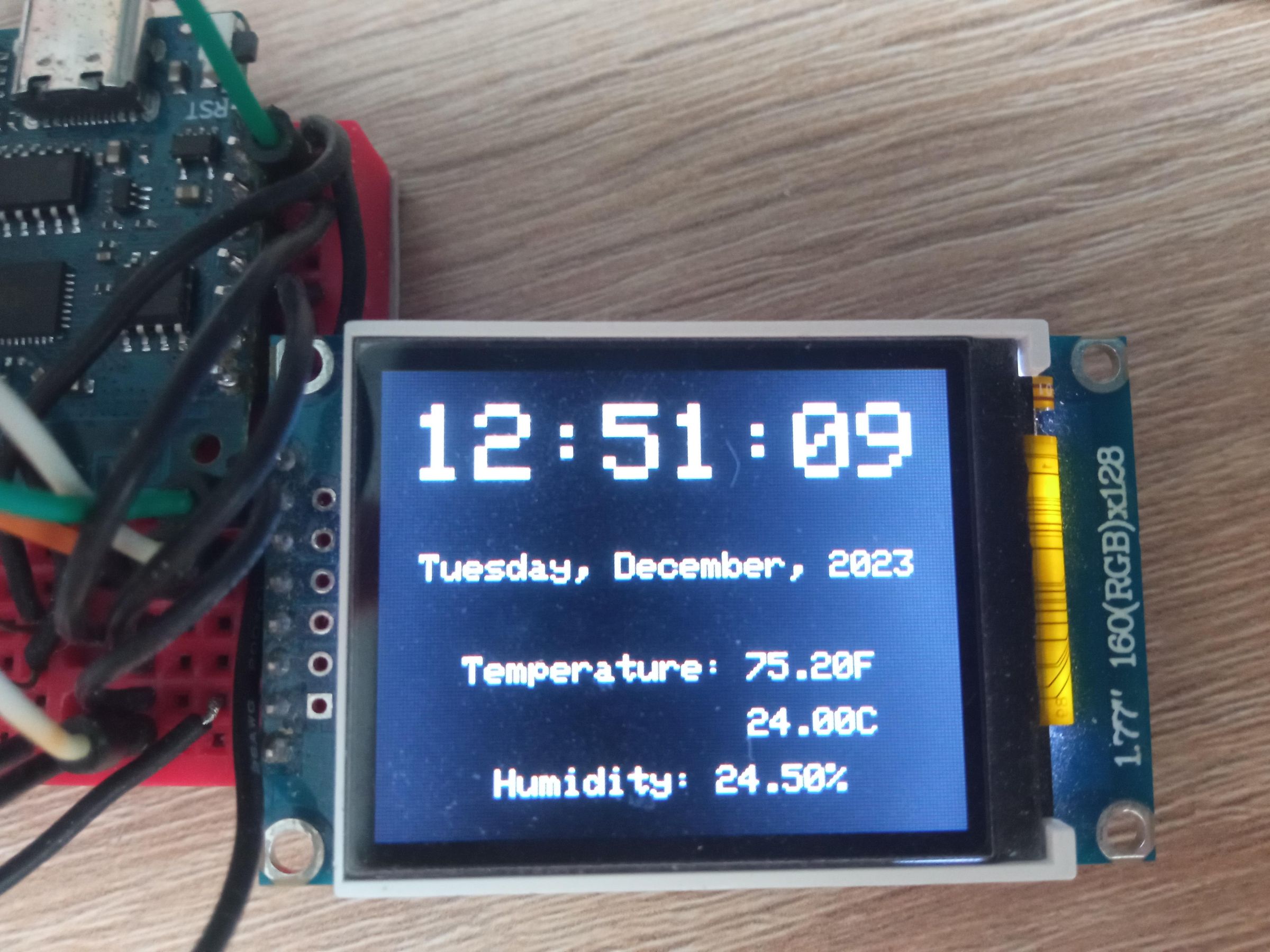 Clocks That Can Measure Air Temperature and Humidity : 9 Steps (with ...