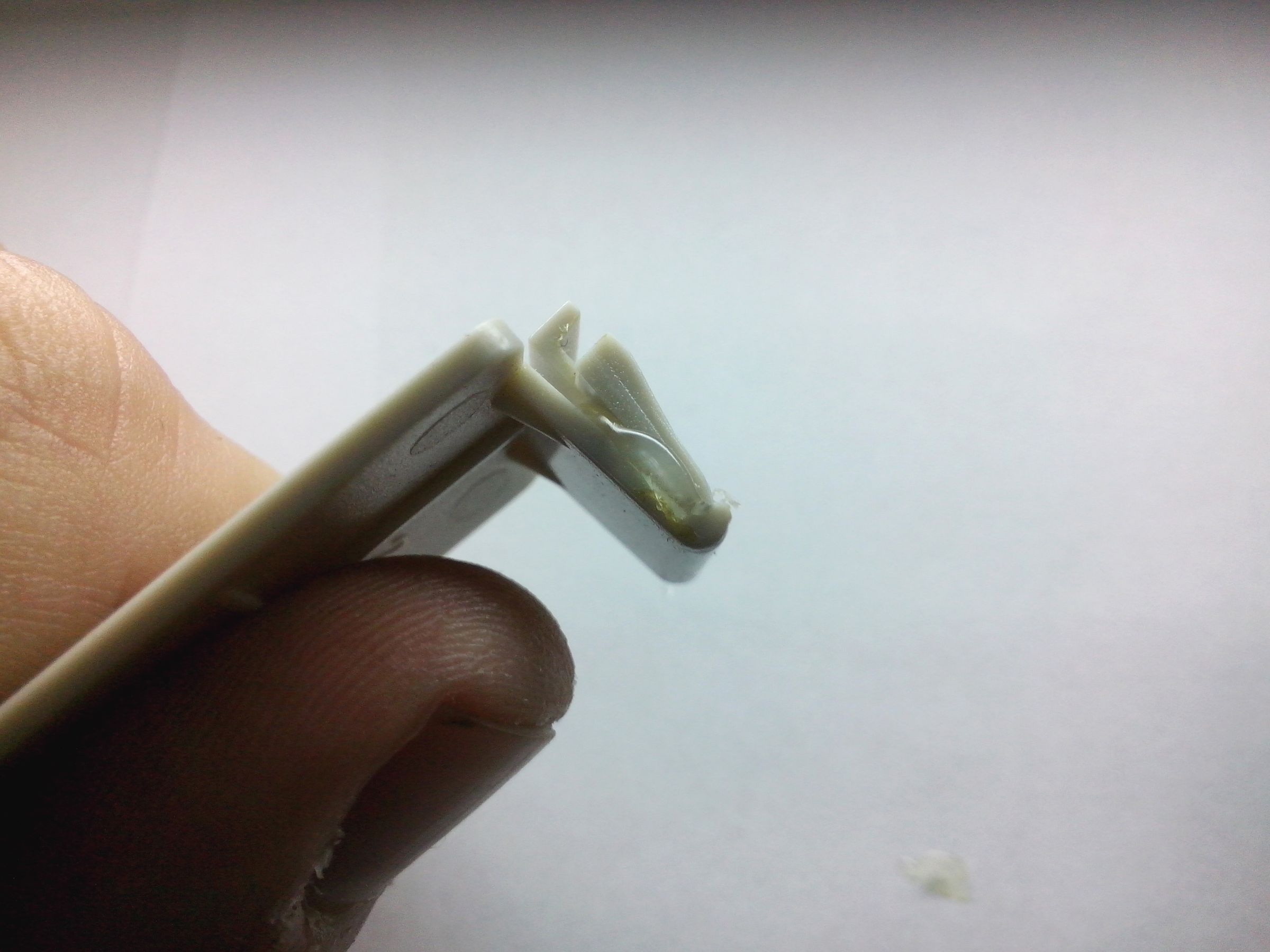 Repair a Broken TV Remote Battery Cover : 4 Steps - Instructables