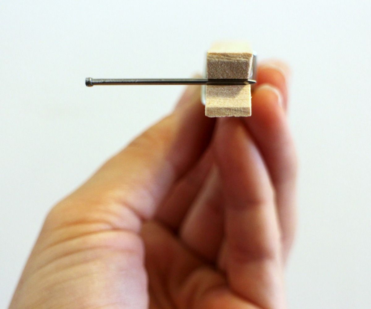 Safely Hammer a Nail : 3 Steps (with Pictures) - Instructables