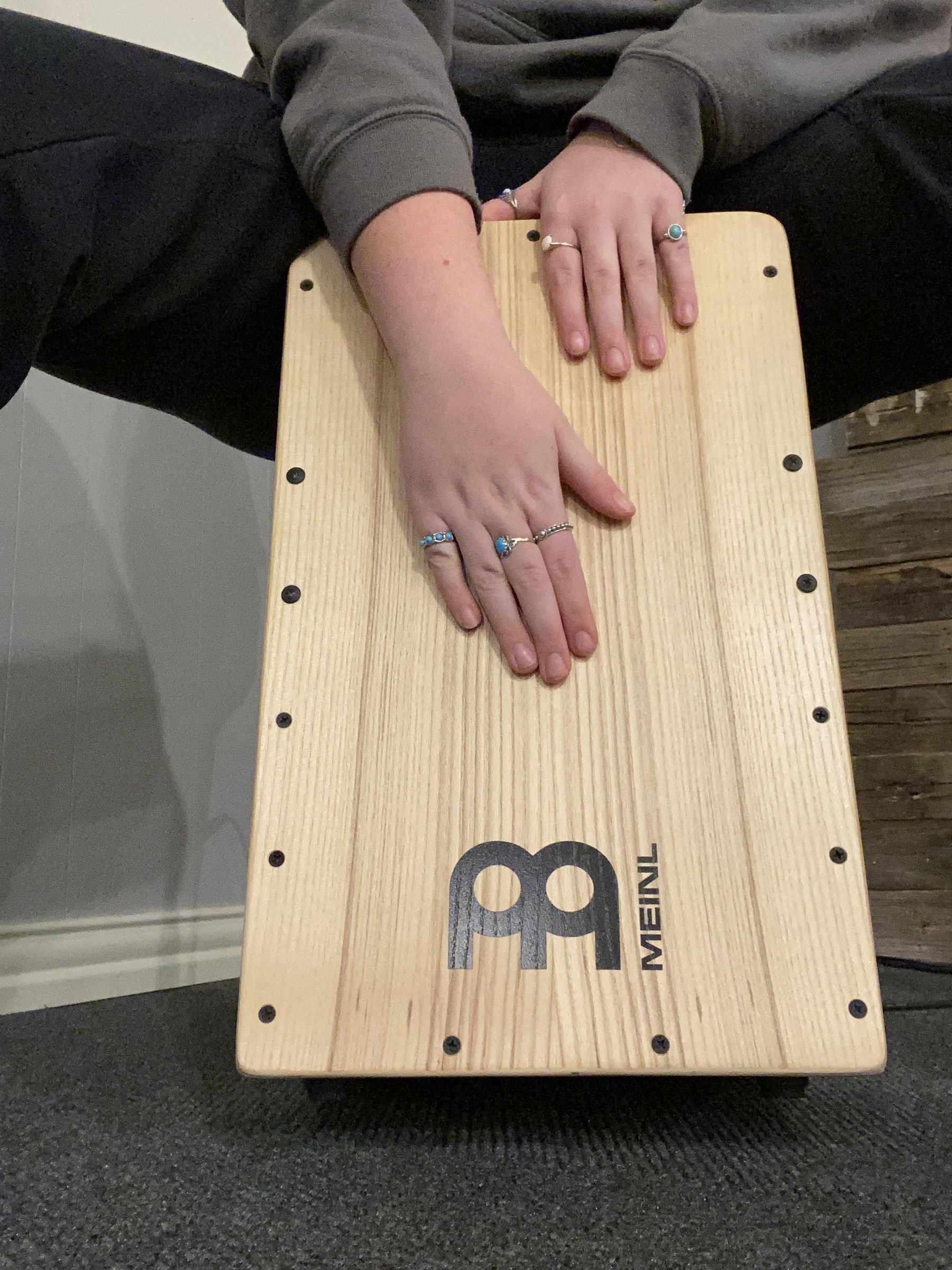 How to Play the Cajón : 3 Steps - Instructables