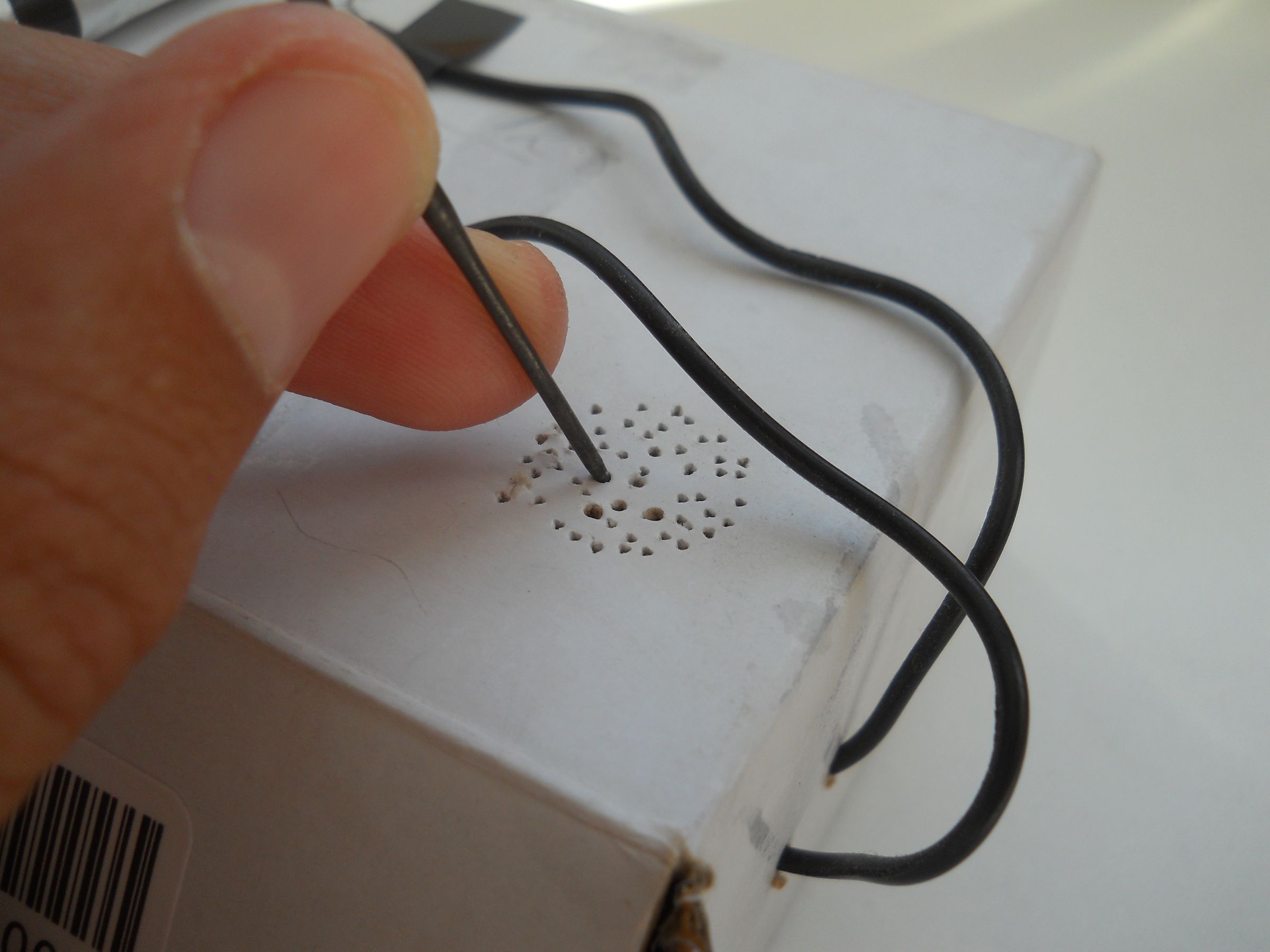 Simple Lie Detector (from Solid Components) : 4 Steps (with Pictures ...