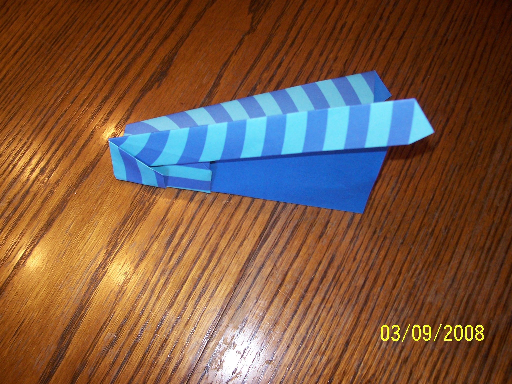 The Worlds Best Paper Airplane. the World Length Record Is 102 Feet ...