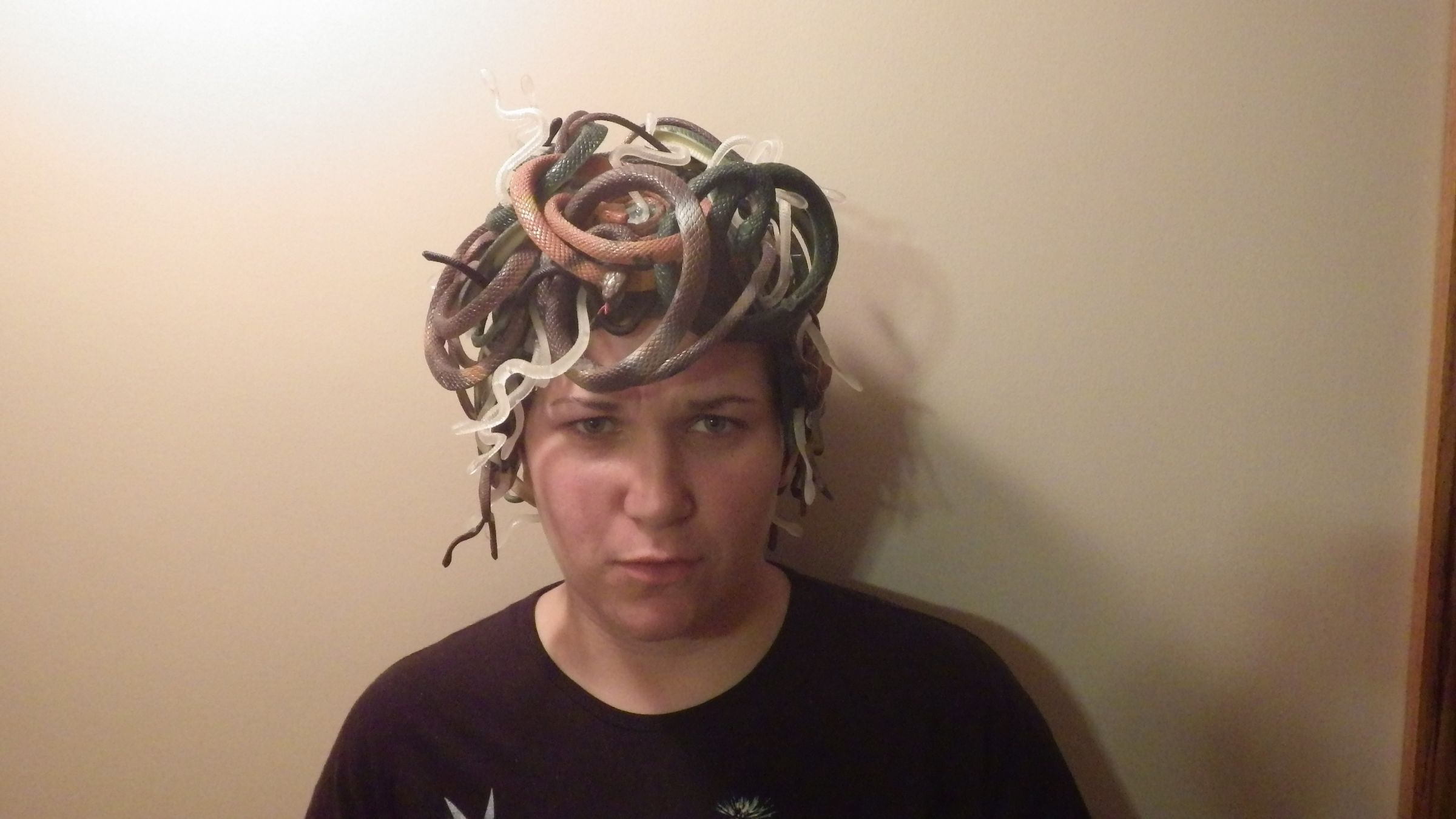 Medusa Wig : 4 Steps (with Pictures) - Instructables