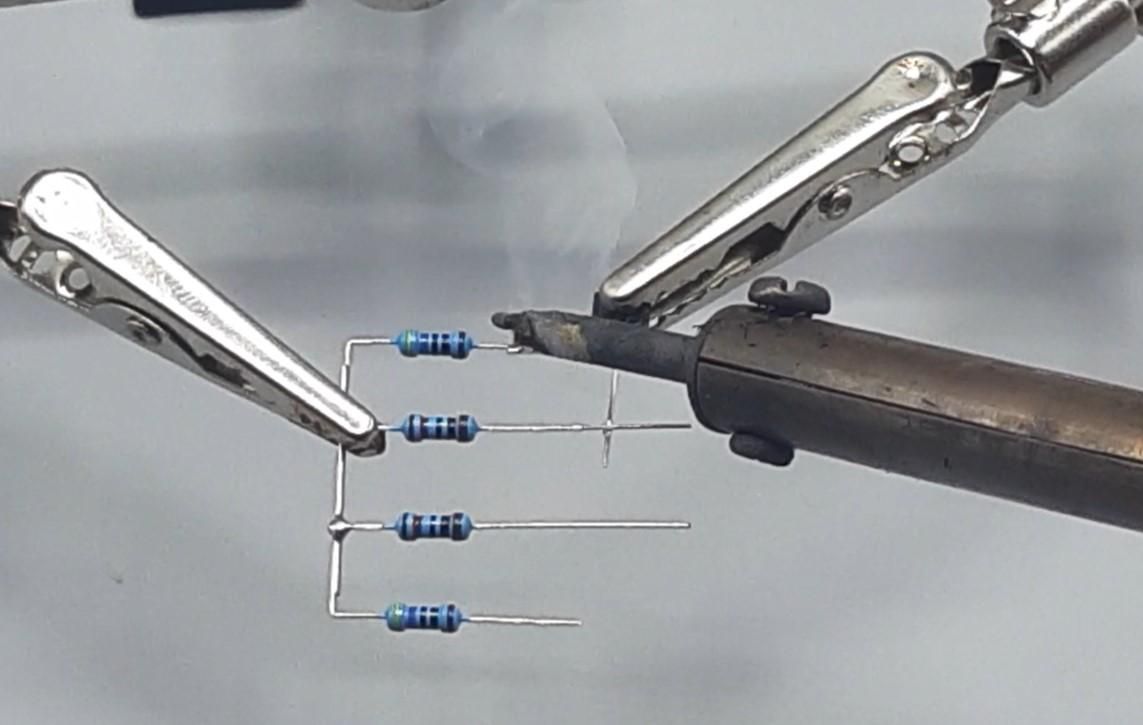 Simple Flip Flop Circuit : 8 Steps (with Pictures) - Instructables