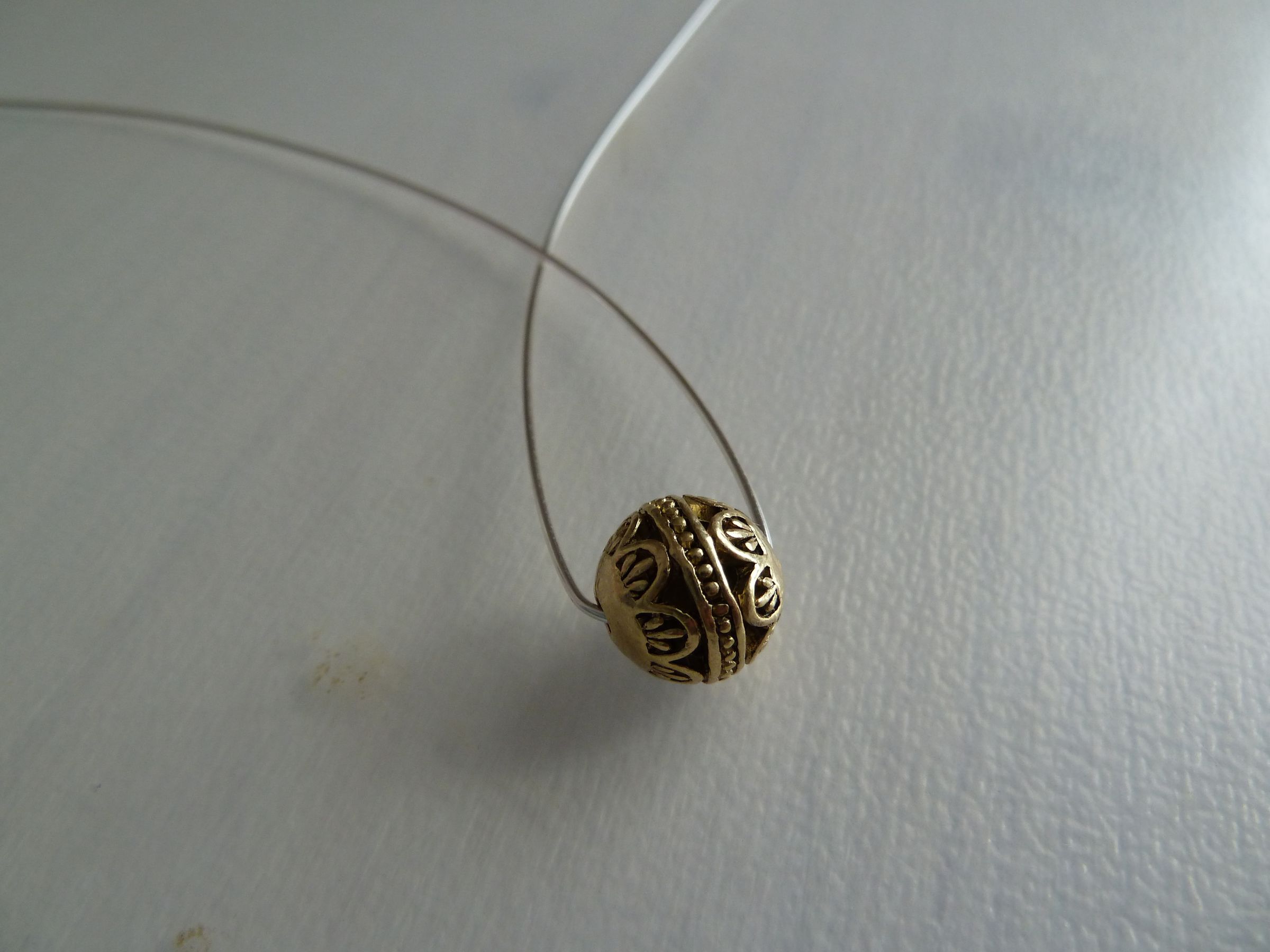Golden Snitch Necklace : 11 Steps (with Pictures) - Instructables
