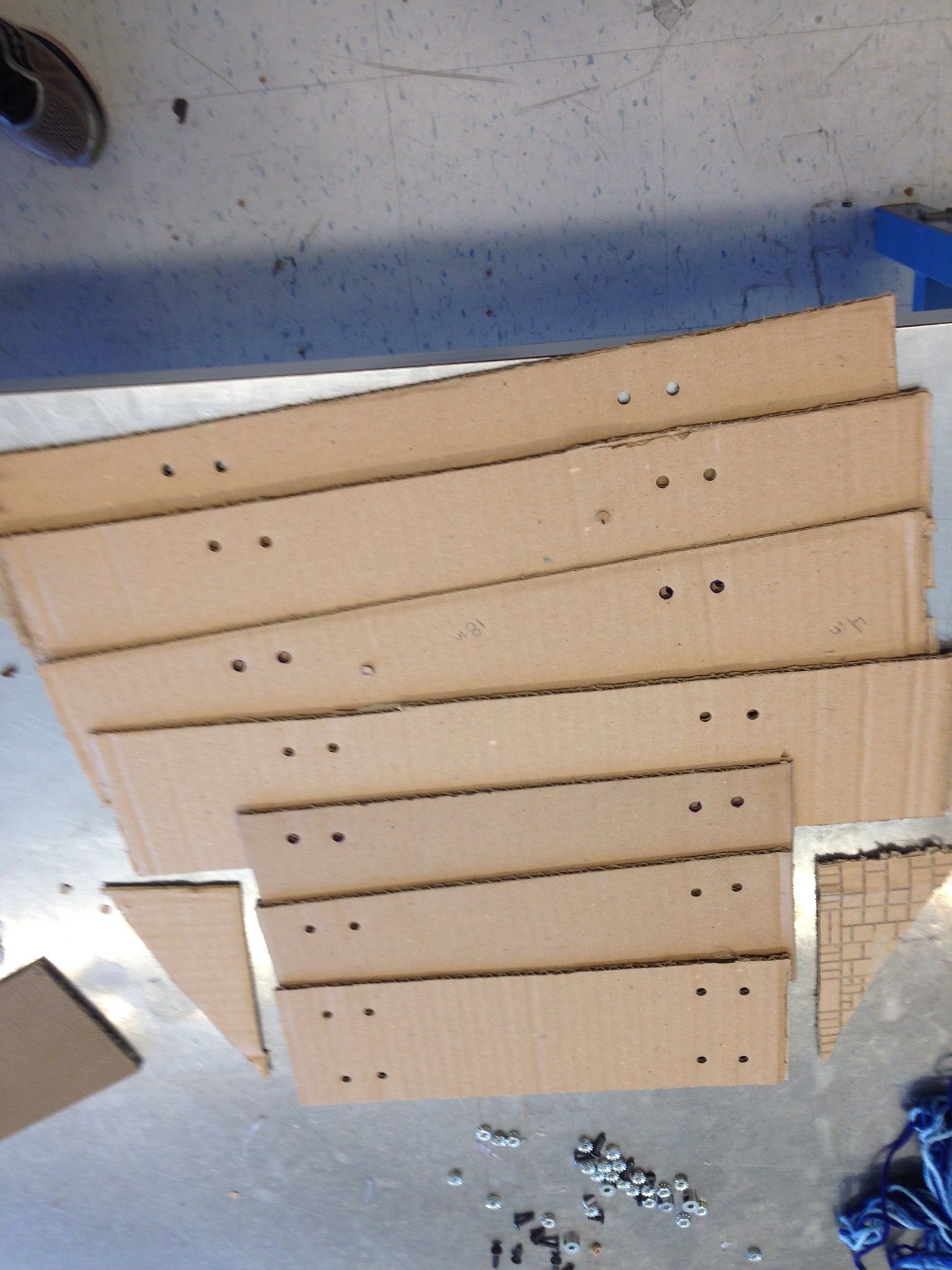 Cardboard Samurai Armor : 10 Steps - Instructables