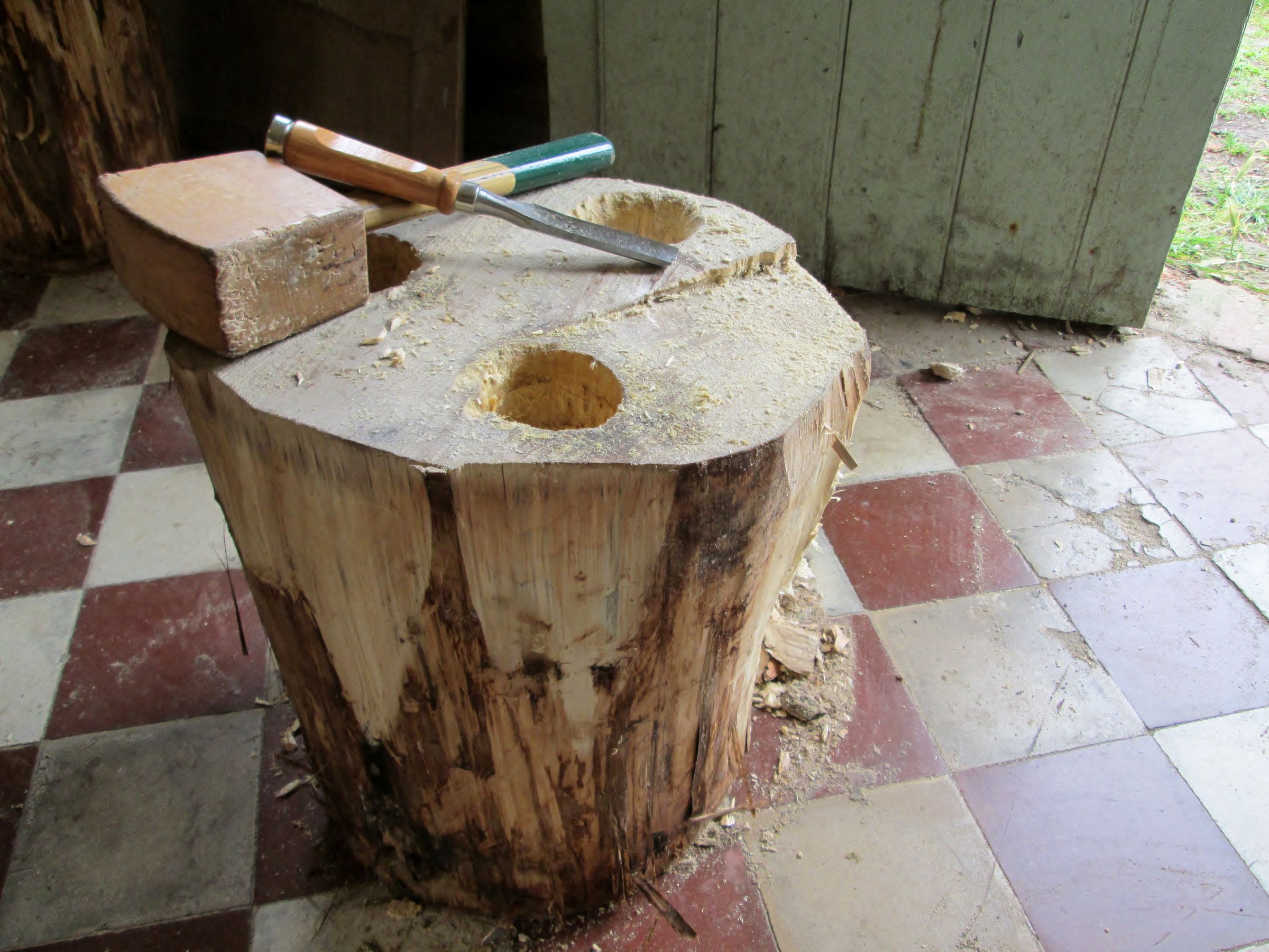 Stump Throne : 5 Steps (with Pictures) - Instructables