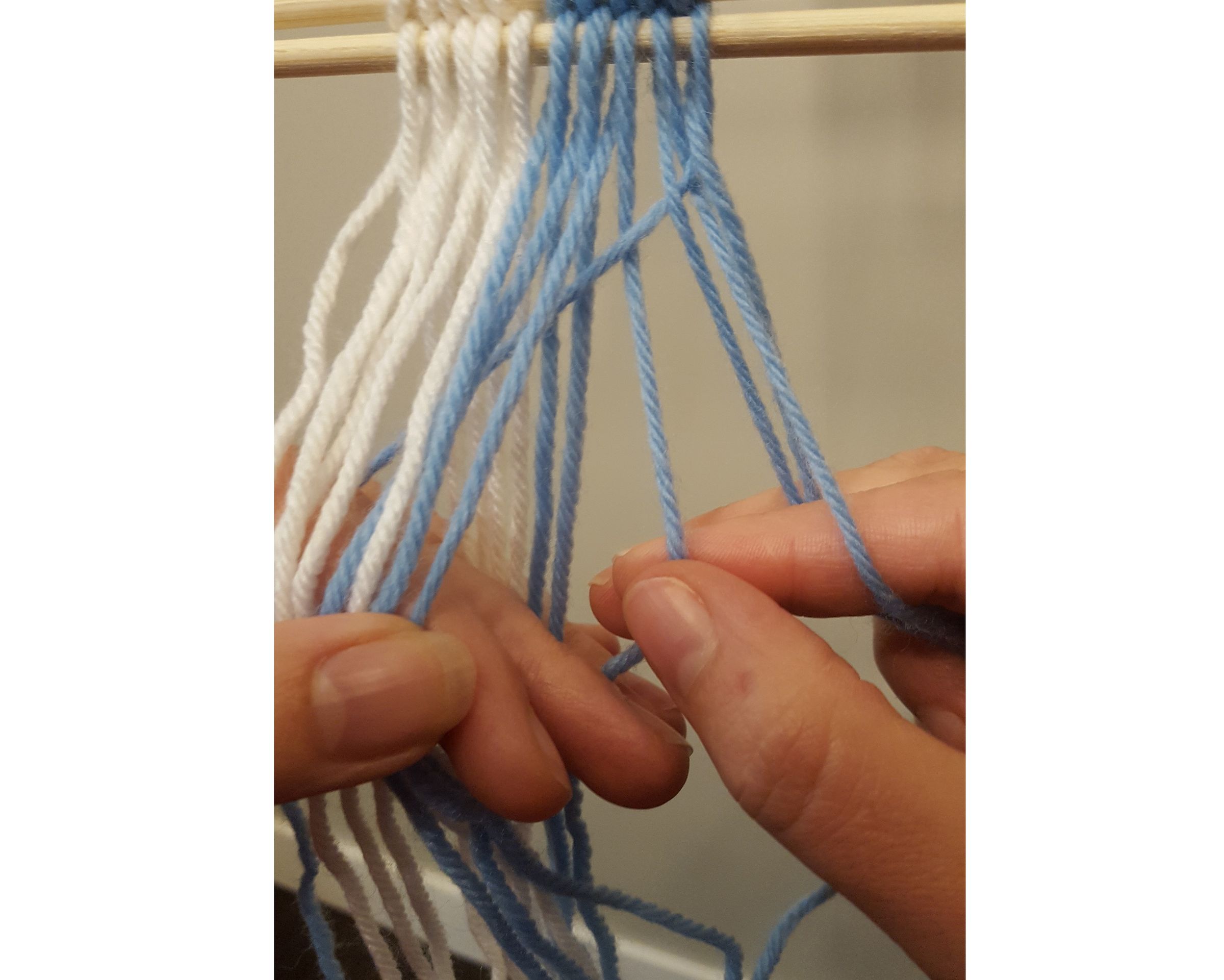 How to Fingerweave Something : 17 Steps (with Pictures) - Instructables