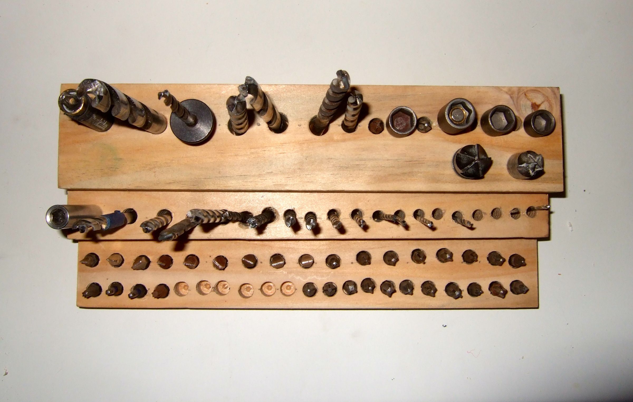 Drill Bits Organizer - Instructables