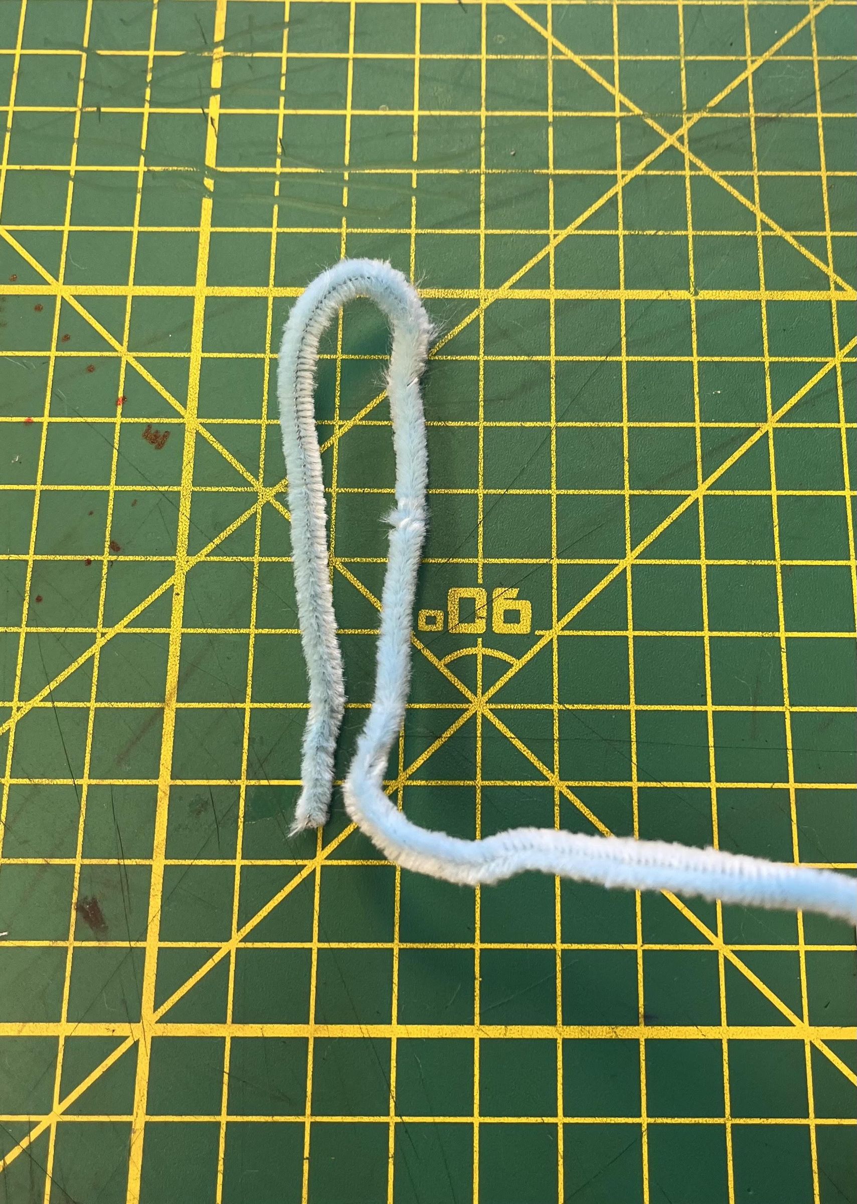 How to Make a Pipe Cleaner Flower : 11 Steps - Instructables