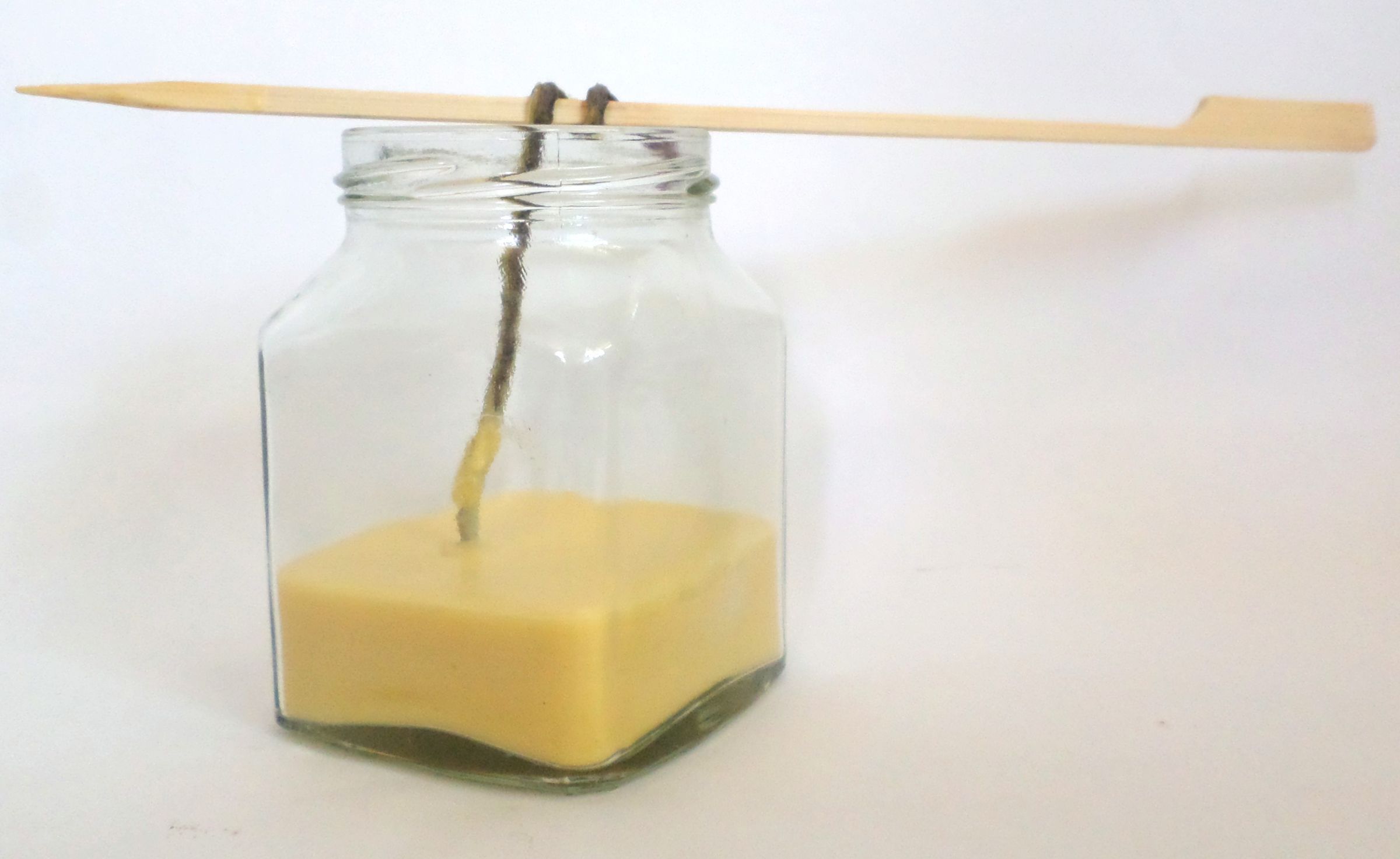 Easy Minecraft Glowstone Beeswax Candle : 5 Steps - Instructables