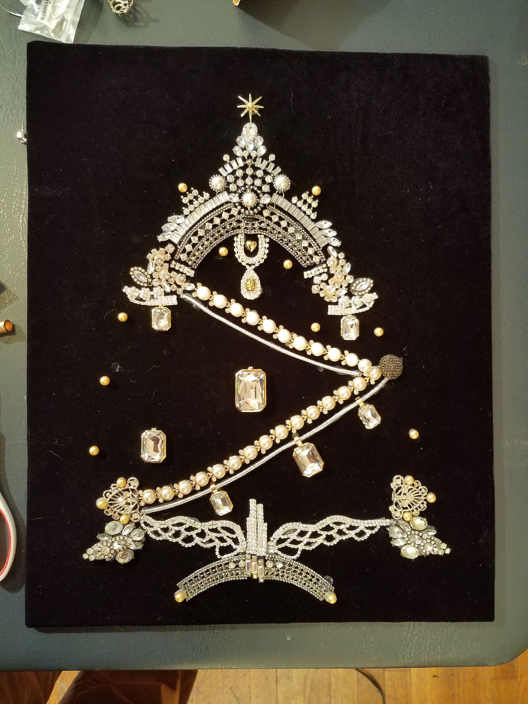 DIY Vintage Jeweled Christmas Tree : 3 Steps (with Pictures ...