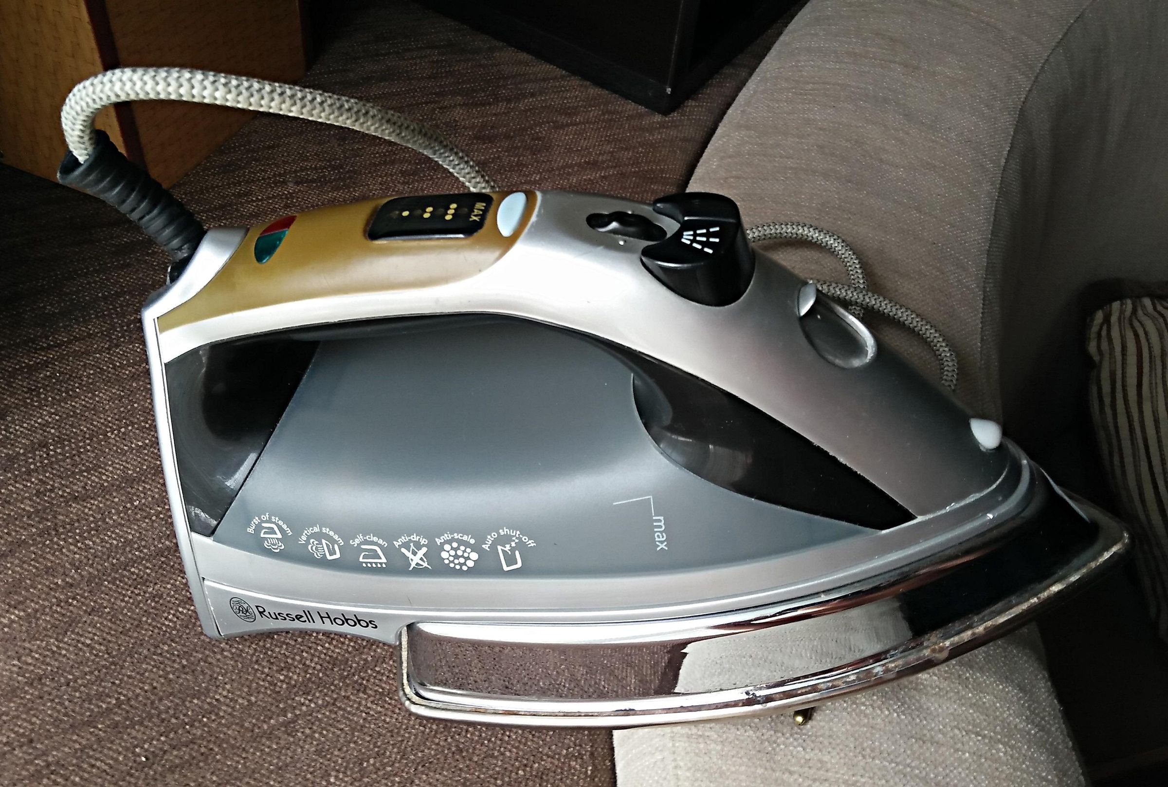 Repairing an Electronic Iron : 12 Steps - Instructables