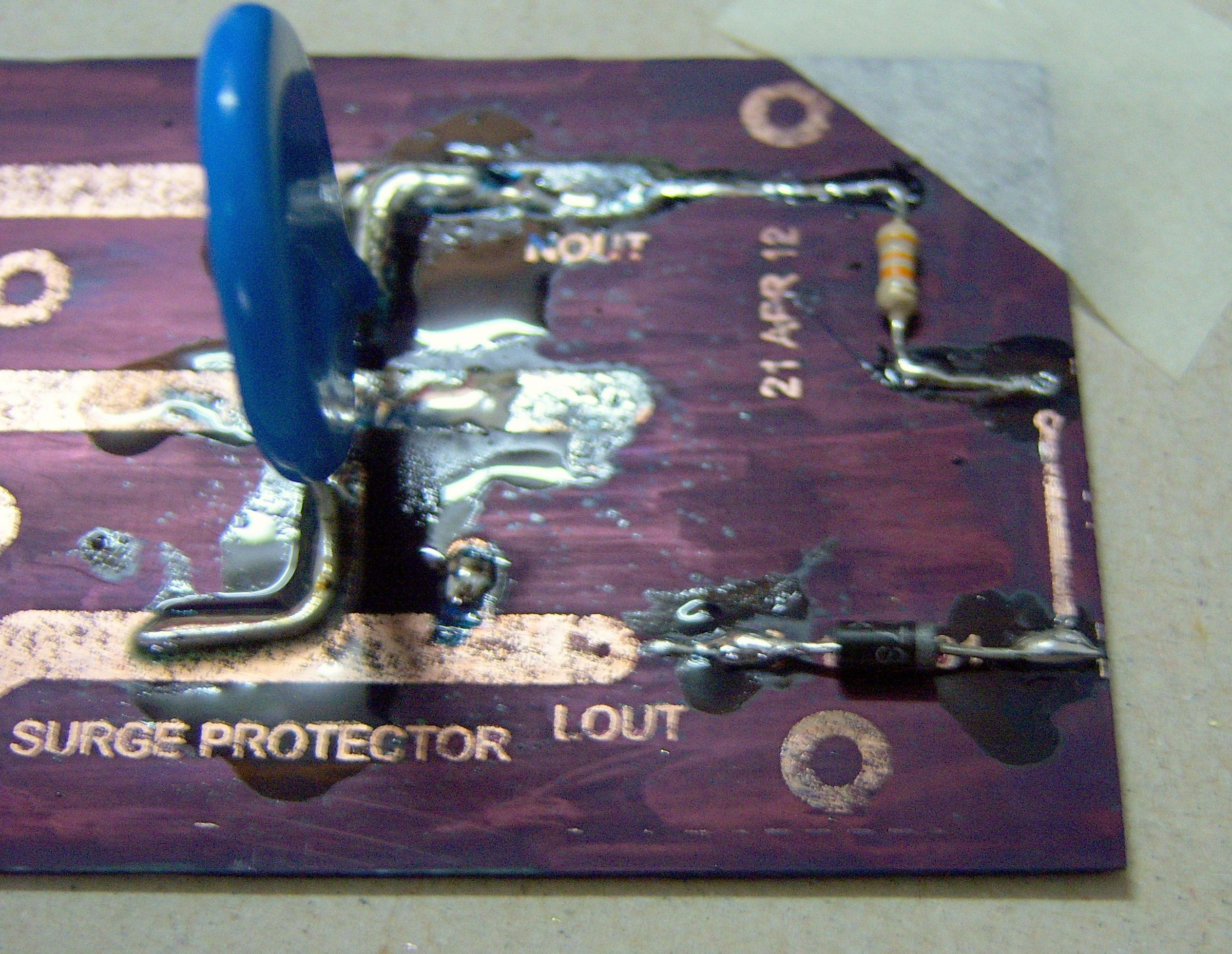 In-line Laptop Surge Protector With an Outlet : 6 Steps (with Pictures ...