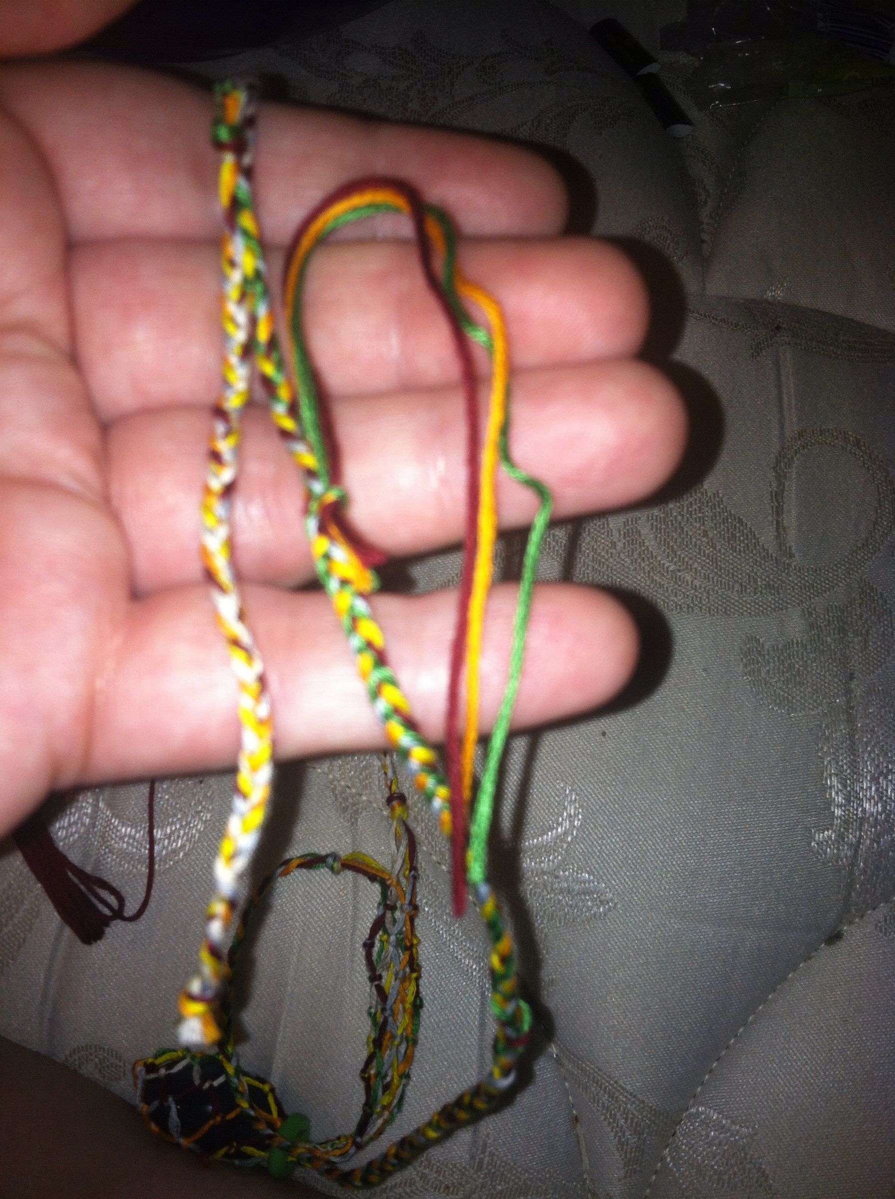 Macrame Interchangeable Stone Necklace : 10 Steps - Instructables