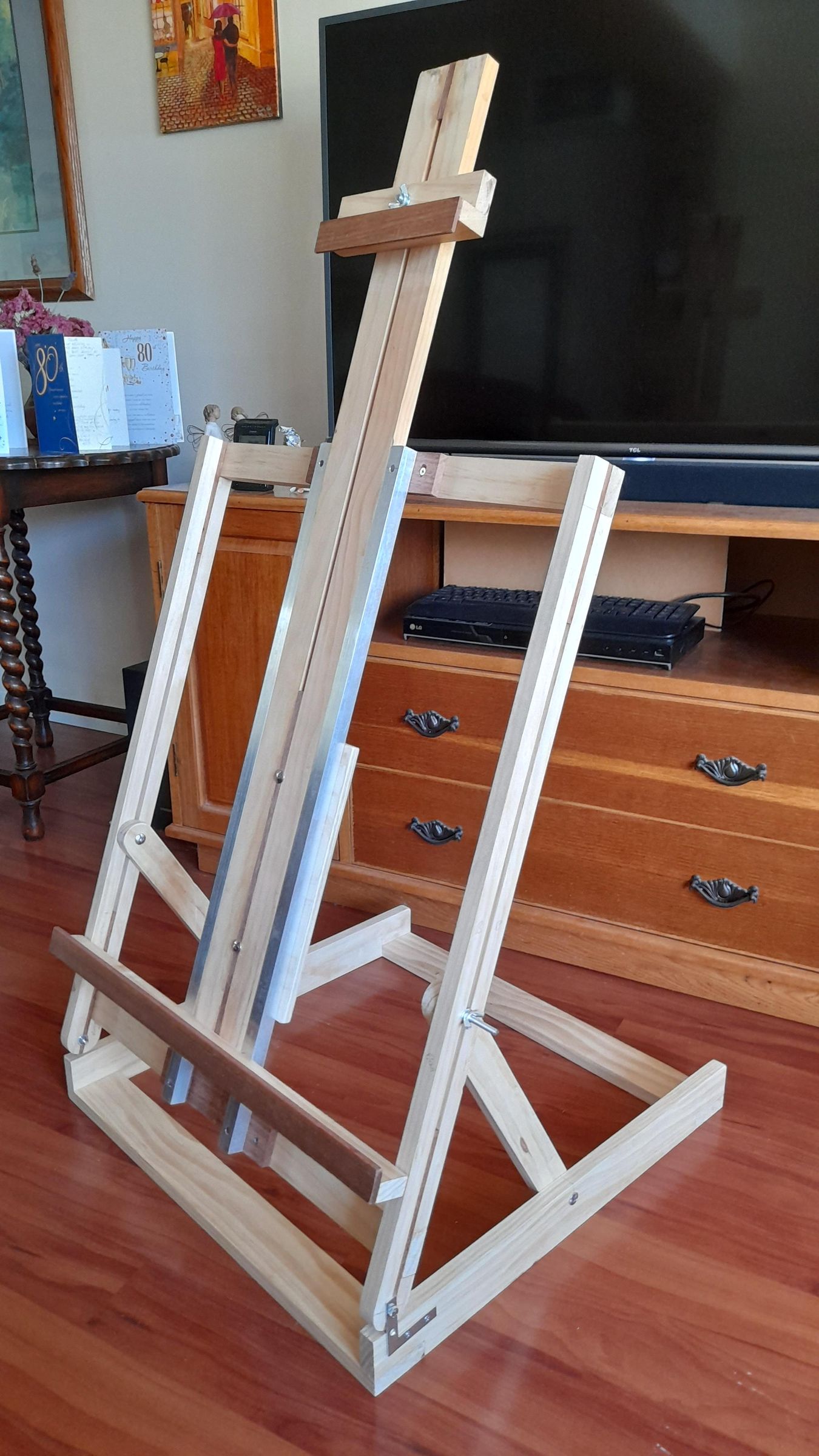 SIMPLE LARGE TABLE TOP EASEL : 11 Steps (with Pictures) - Instructables