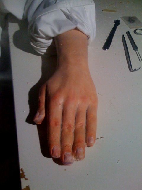 BFX Build Plans Fake Hand 2 : 7 Steps (with Pictures) - Instructables