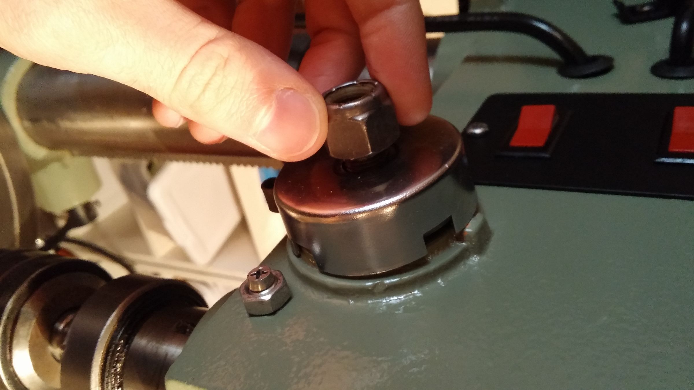 Drill Press Chuck Replacement : 9 Steps - Instructables