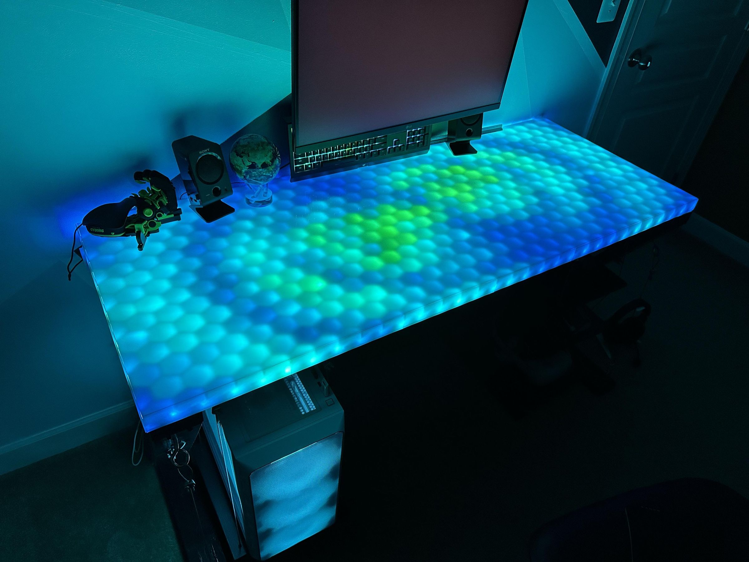 LED Desk Surface Matrix (No Coding) : 9 Steps (with Pictures ...