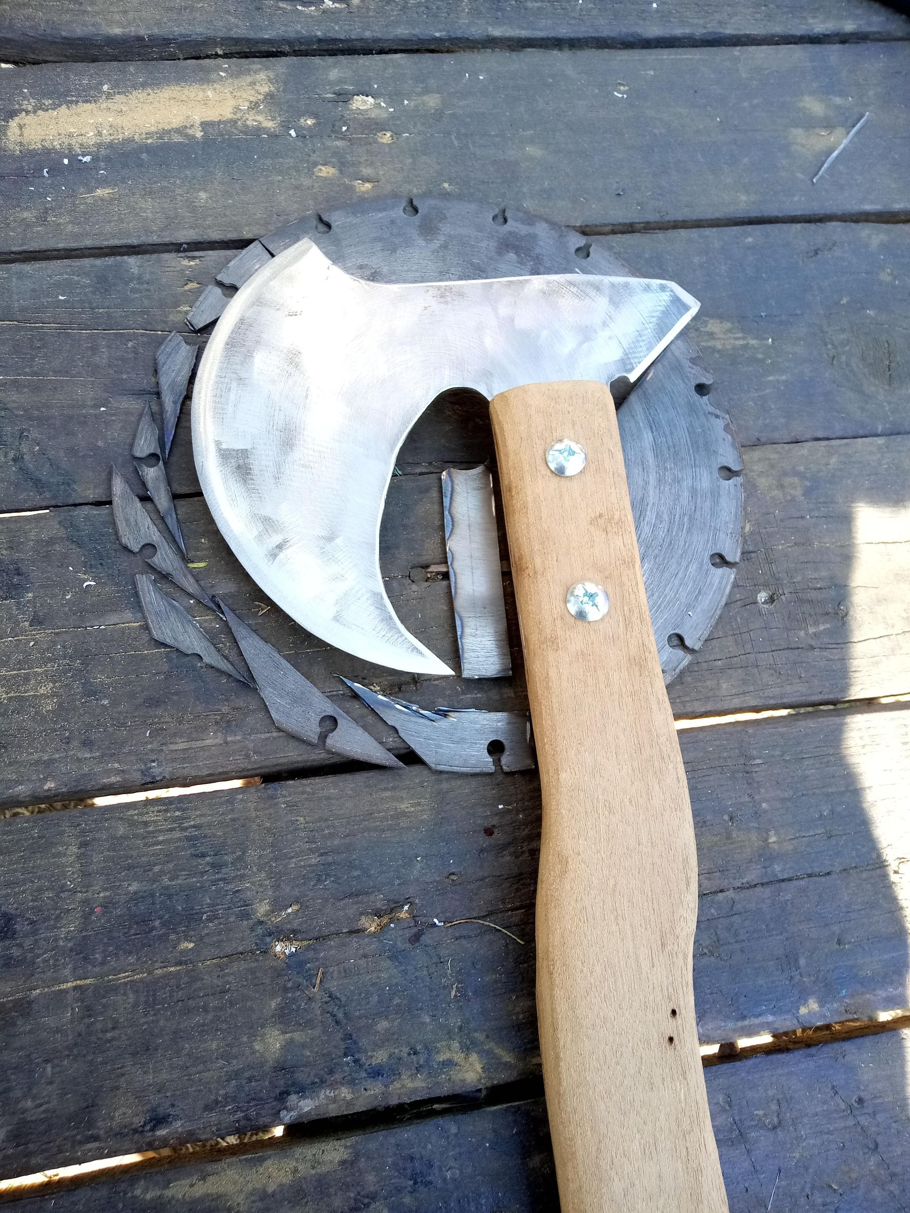Diamond Blade Throwing Hatchet : 16 Steps - Instructables