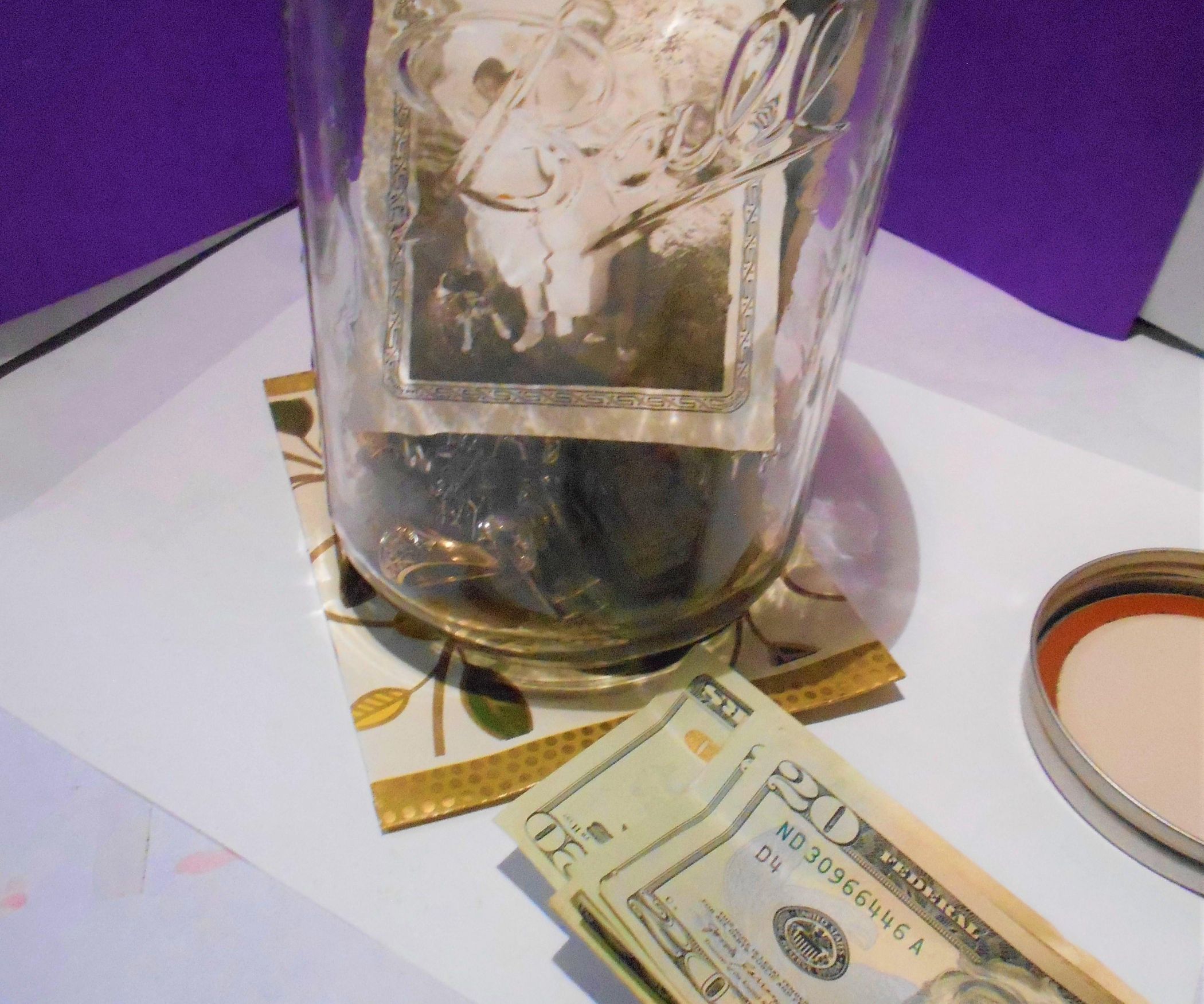 Easy Time in a Jar Capsule : 5 Steps - Instructables