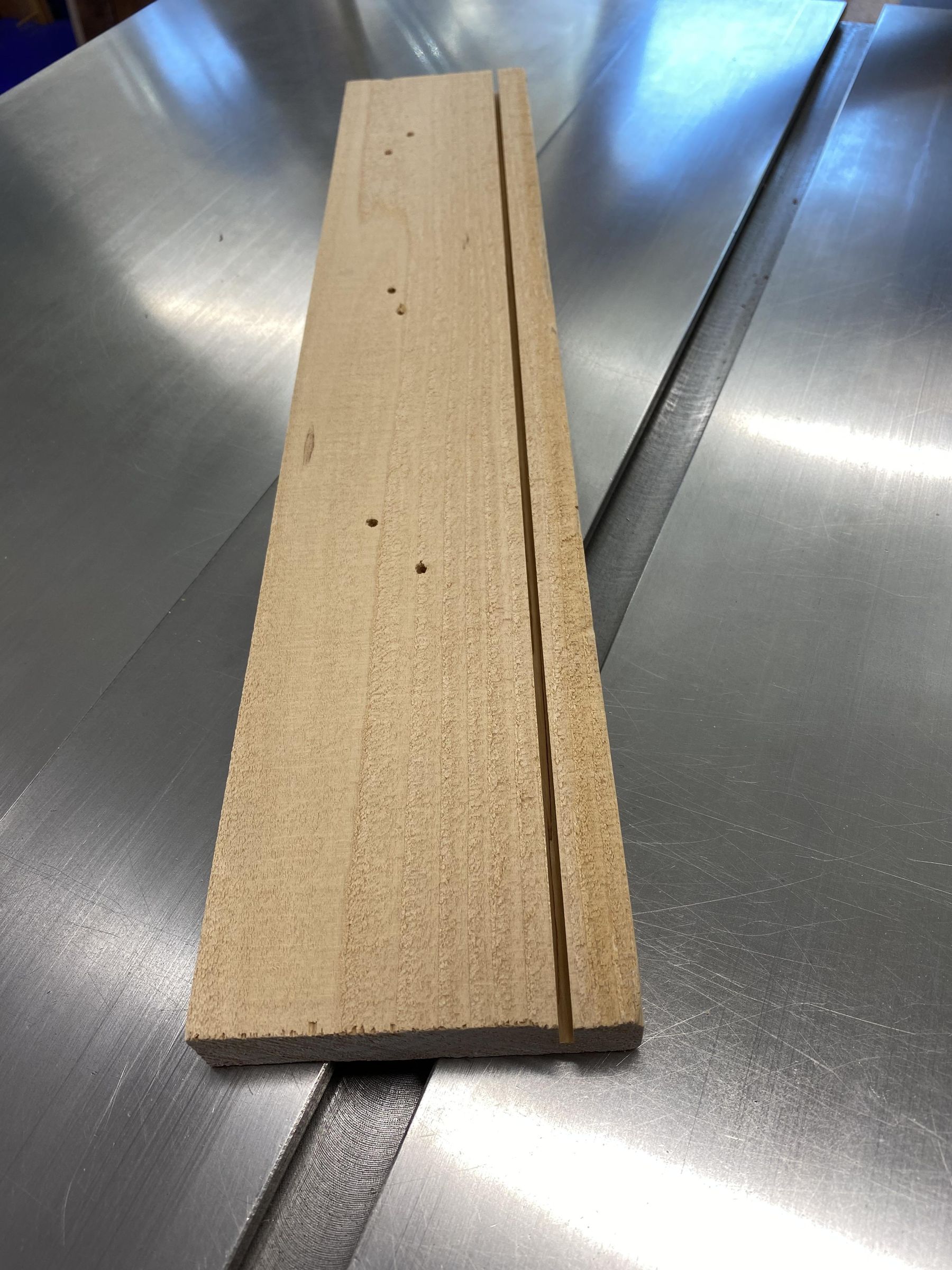 Thin-Strip Cutting Jig With Micro Adjustment : 4 Steps (with Pictures ...