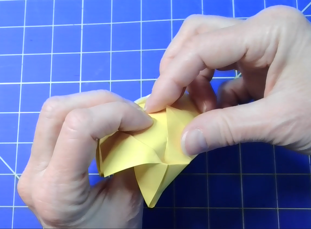 Light-Up Origami Lotus With Chibitronics Magnet-On Reed Switch : 4 ...