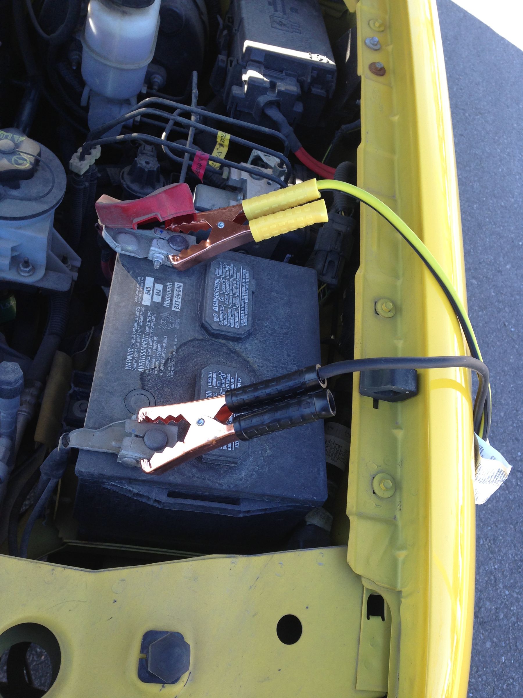 How to Fix Common Car Problems: Jump Start, Changing a Flat Tire, and ...