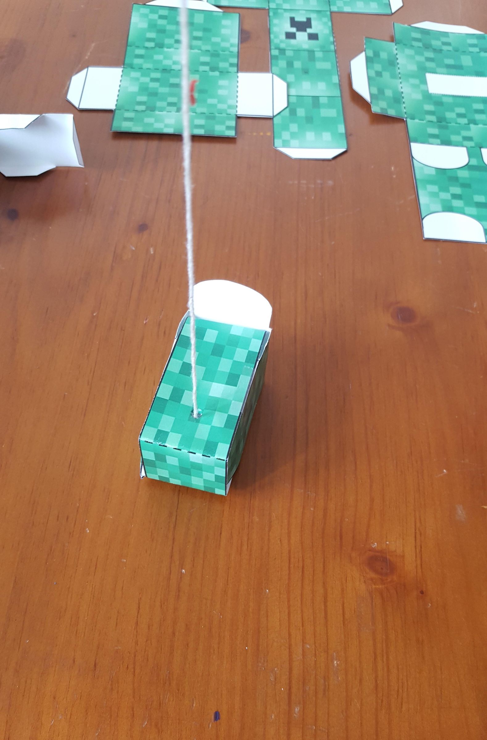 MineCraft Creeper Marionette : 6 Steps (with Pictures) - Instructables