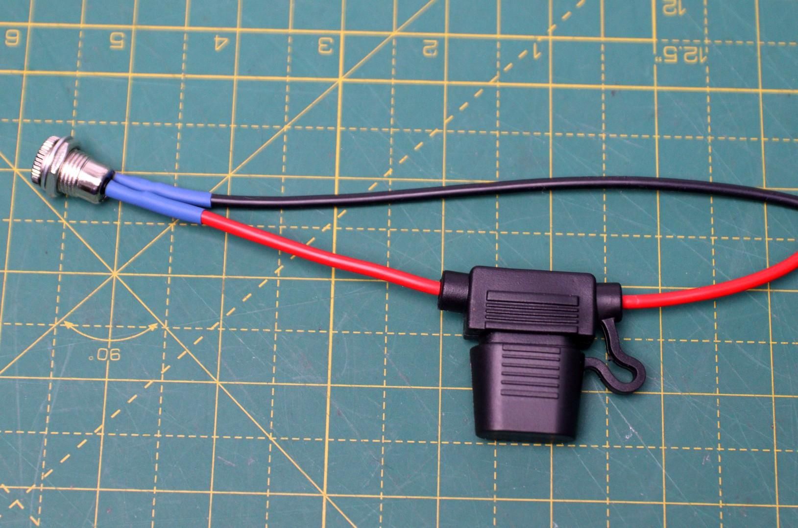 DIY Portable Solar Generator V2 : 21 Steps (with Pictures) - Instructables