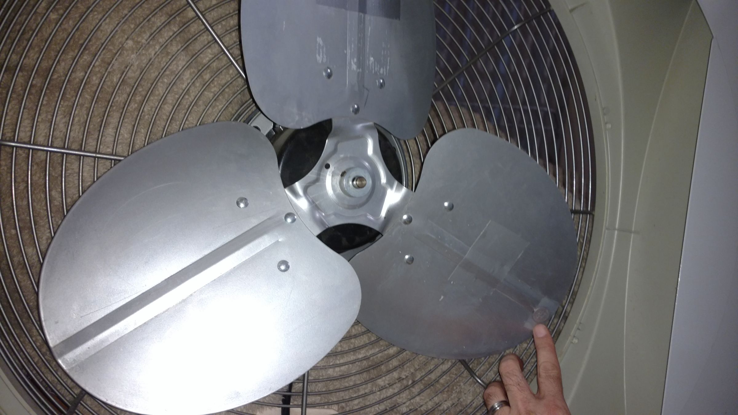 How to Balance a Fan : 4 Steps - Instructables