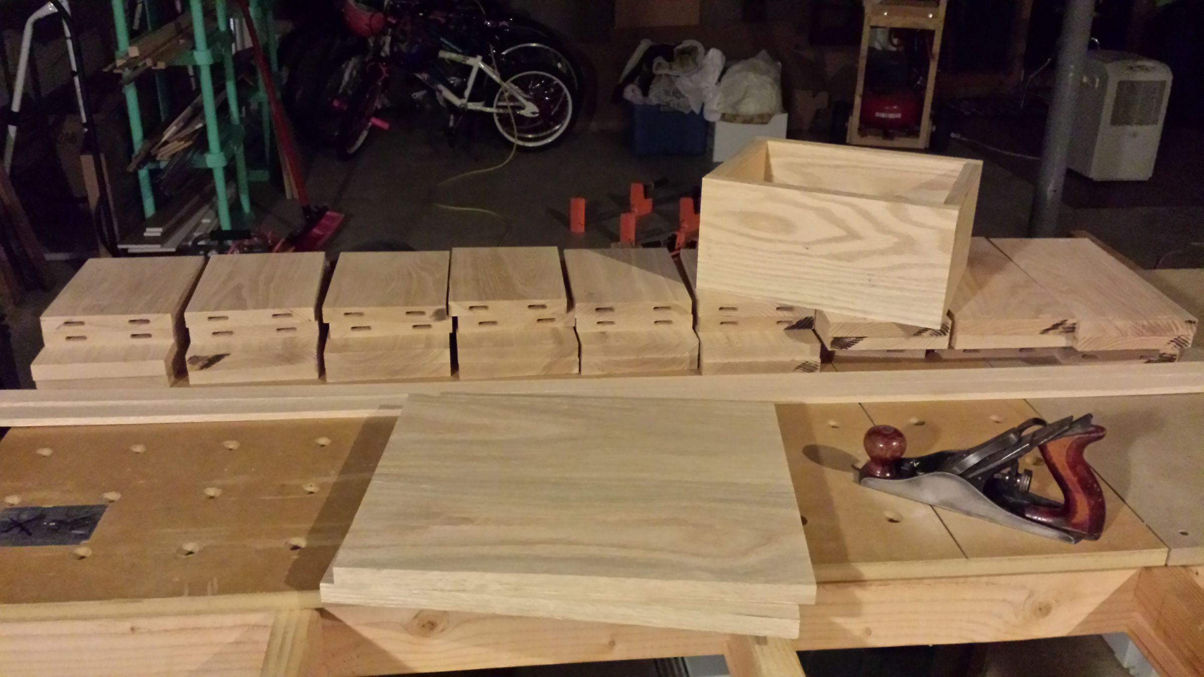 Making Modular DVD Storage Towers : 4 Steps (with Pictures) - Instructables