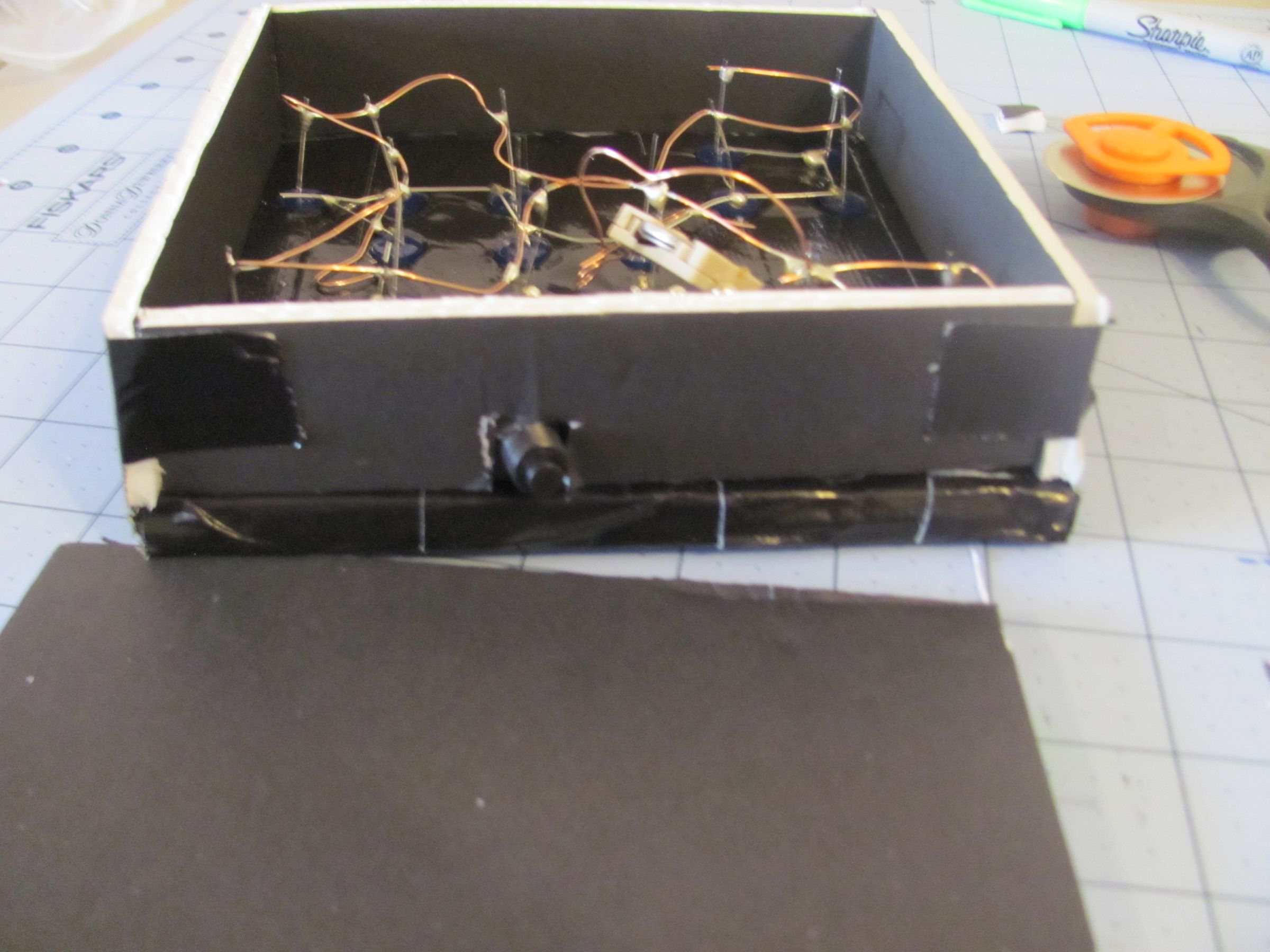 How to Make a LED Creeper Face : 7 Steps - Instructables
