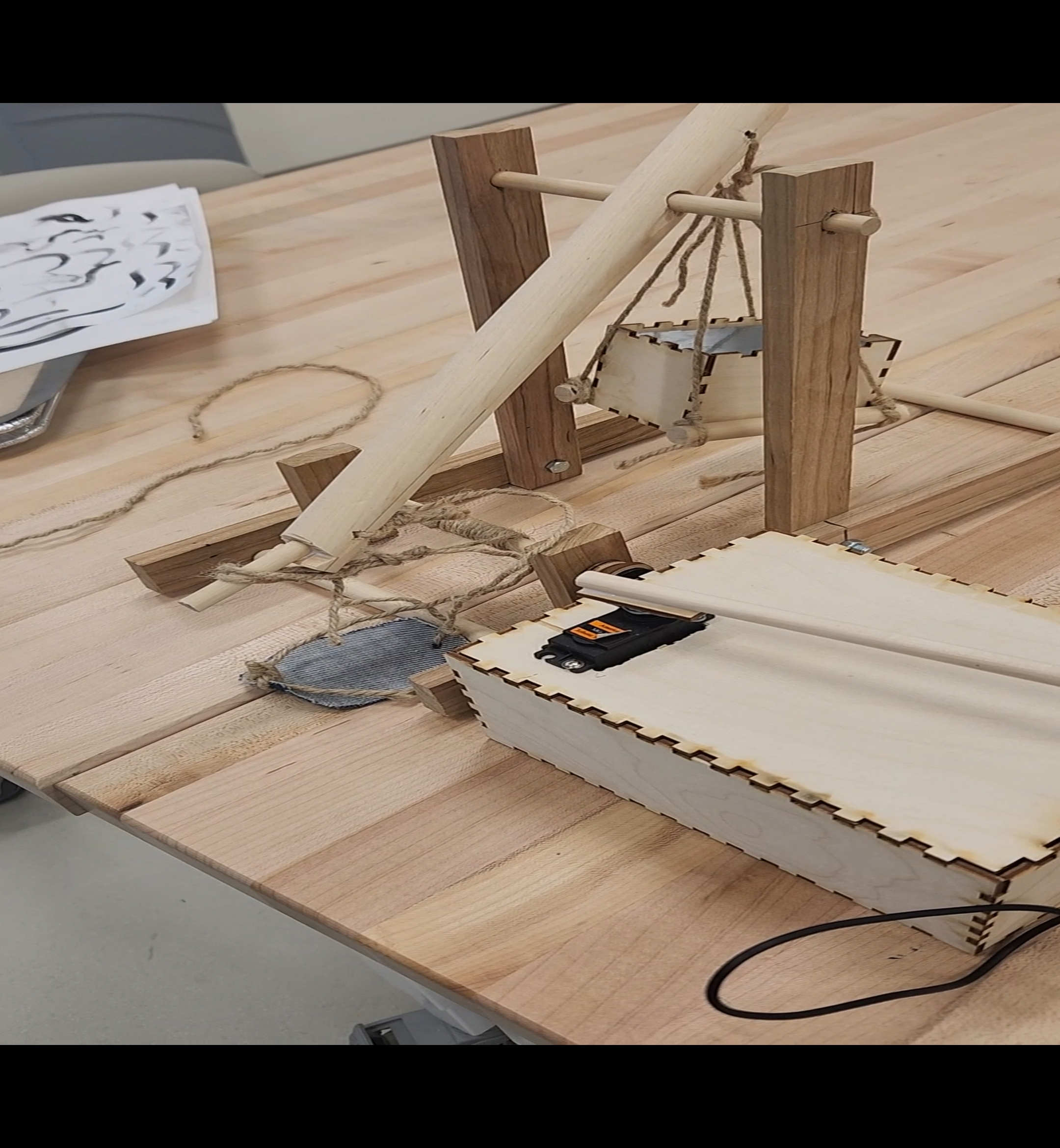 Servo Driven Counterweight Trebuchet - Instructables