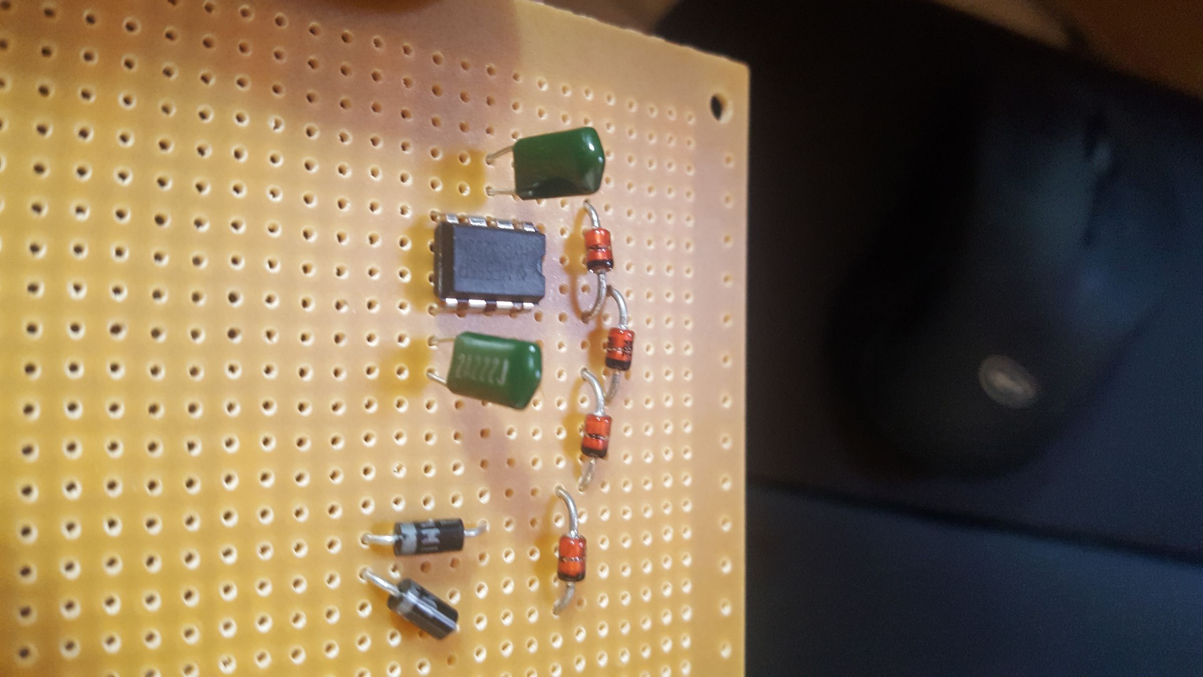 Simplest Geiger Counter : 7 Steps (with Pictures) - Instructables