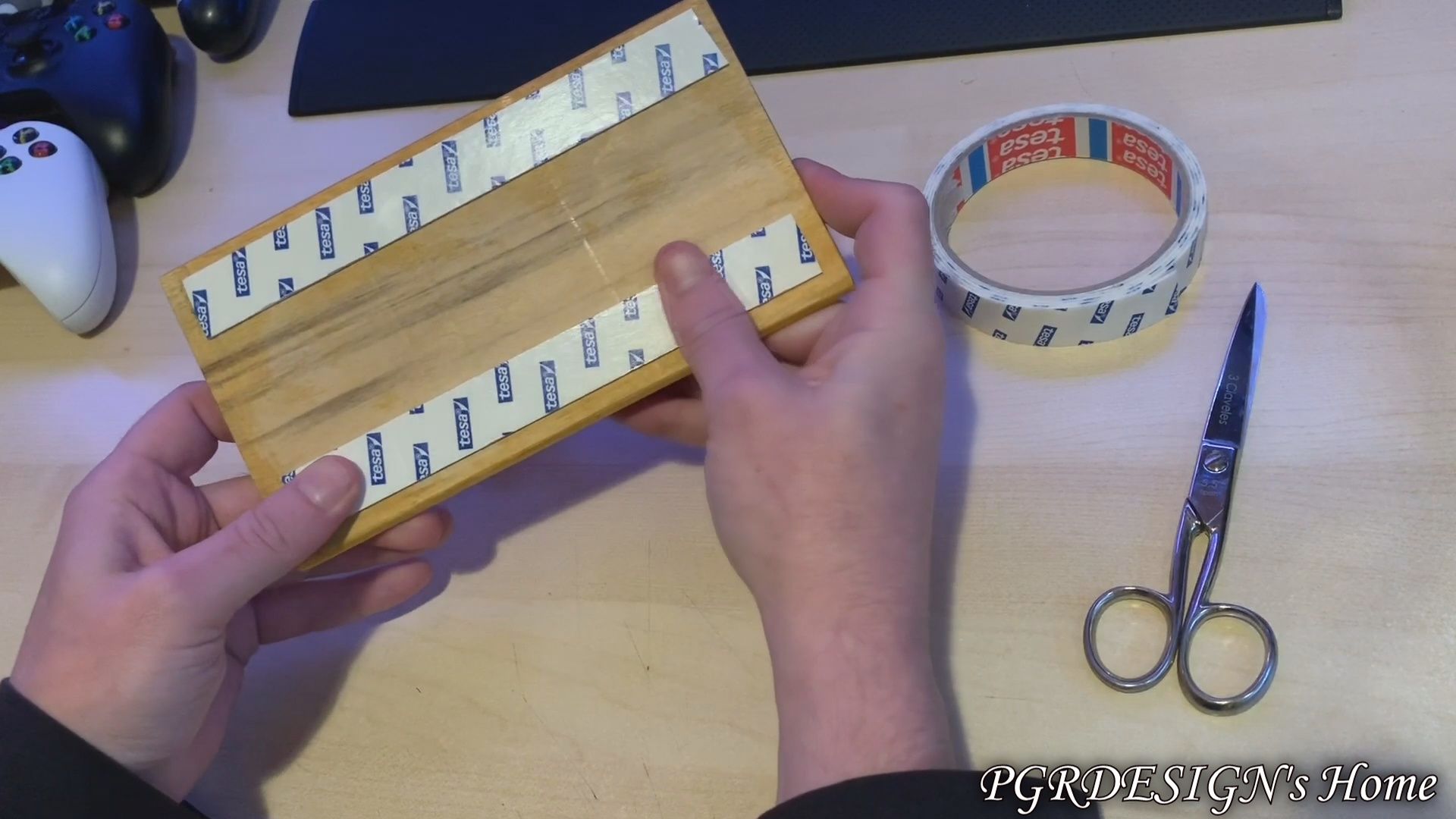 Wooden Controllers Wall Mount for Ps4 & Xbox One : 7 Steps - Instructables