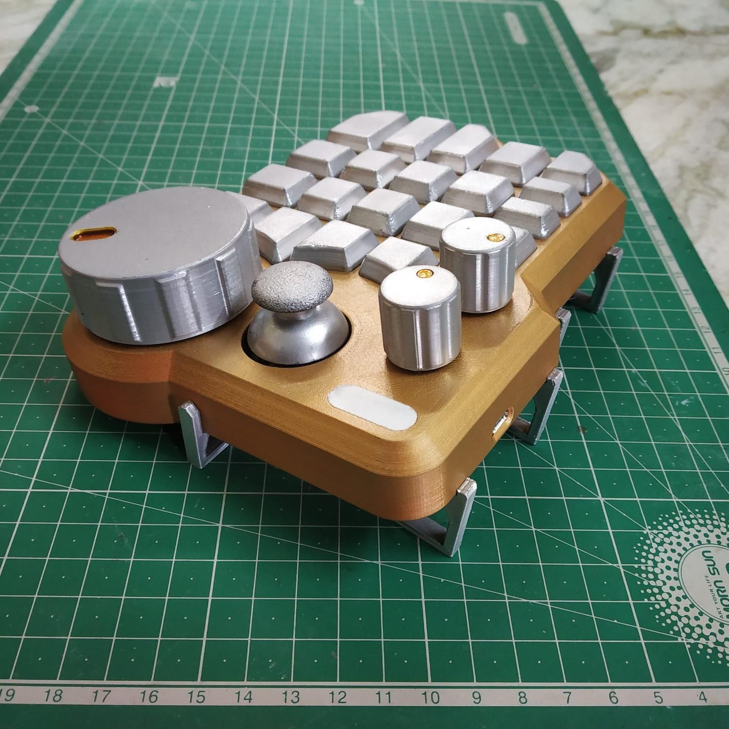 Infinity Macro Pad Using Pi Pico : 16 Steps (with Pictures) - Instructables