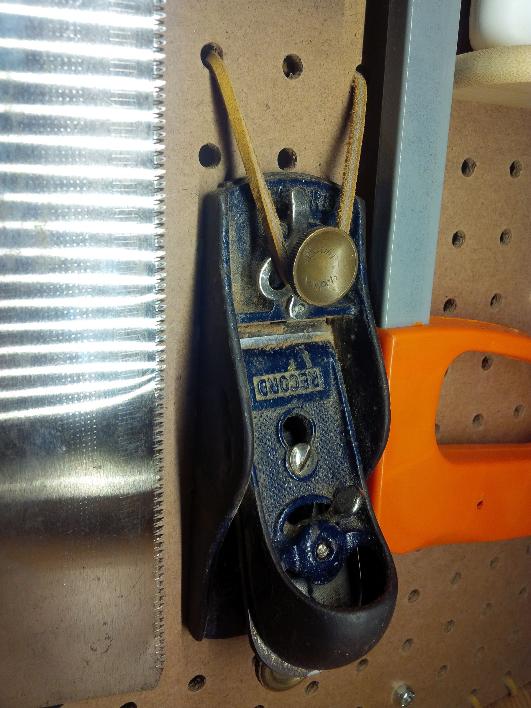 Portable Pegboard Workstation : 10 Steps (with Pictures) - Instructables