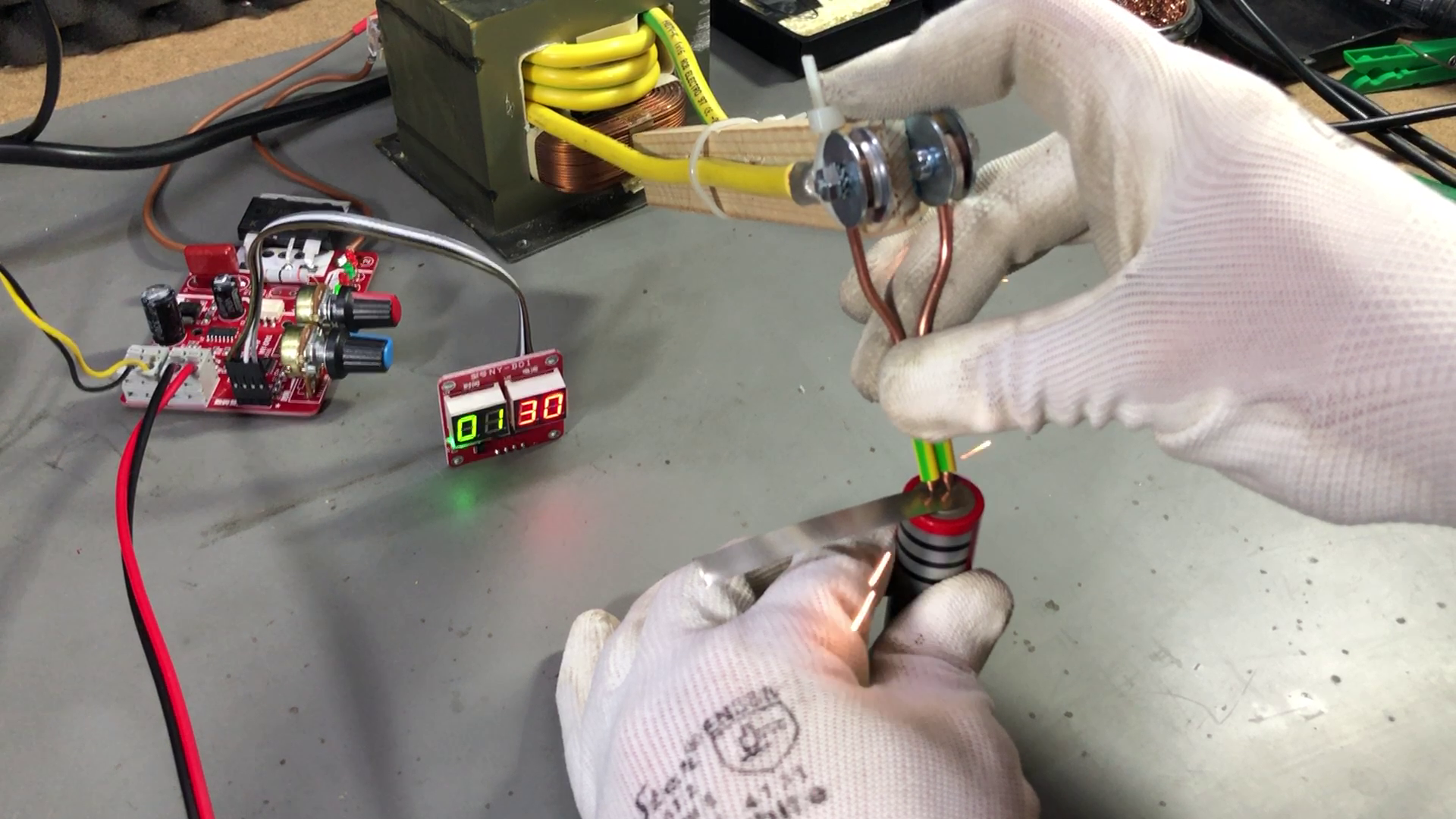 Building a Spot Welding Machine From a Microwave Oven Transformer : 7 ...