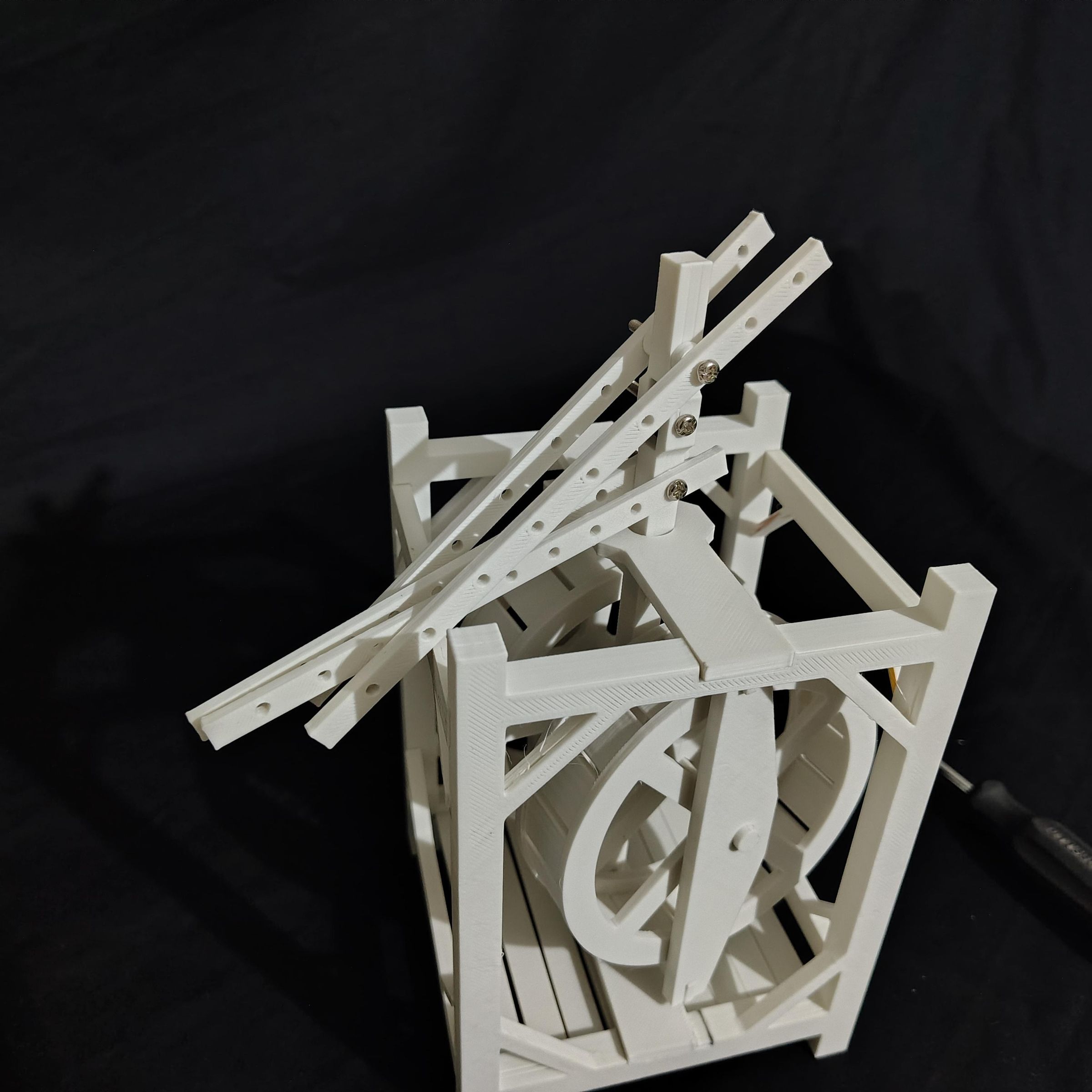 Medieval Mechanical Crane : 9 Steps (with Pictures) - Instructables