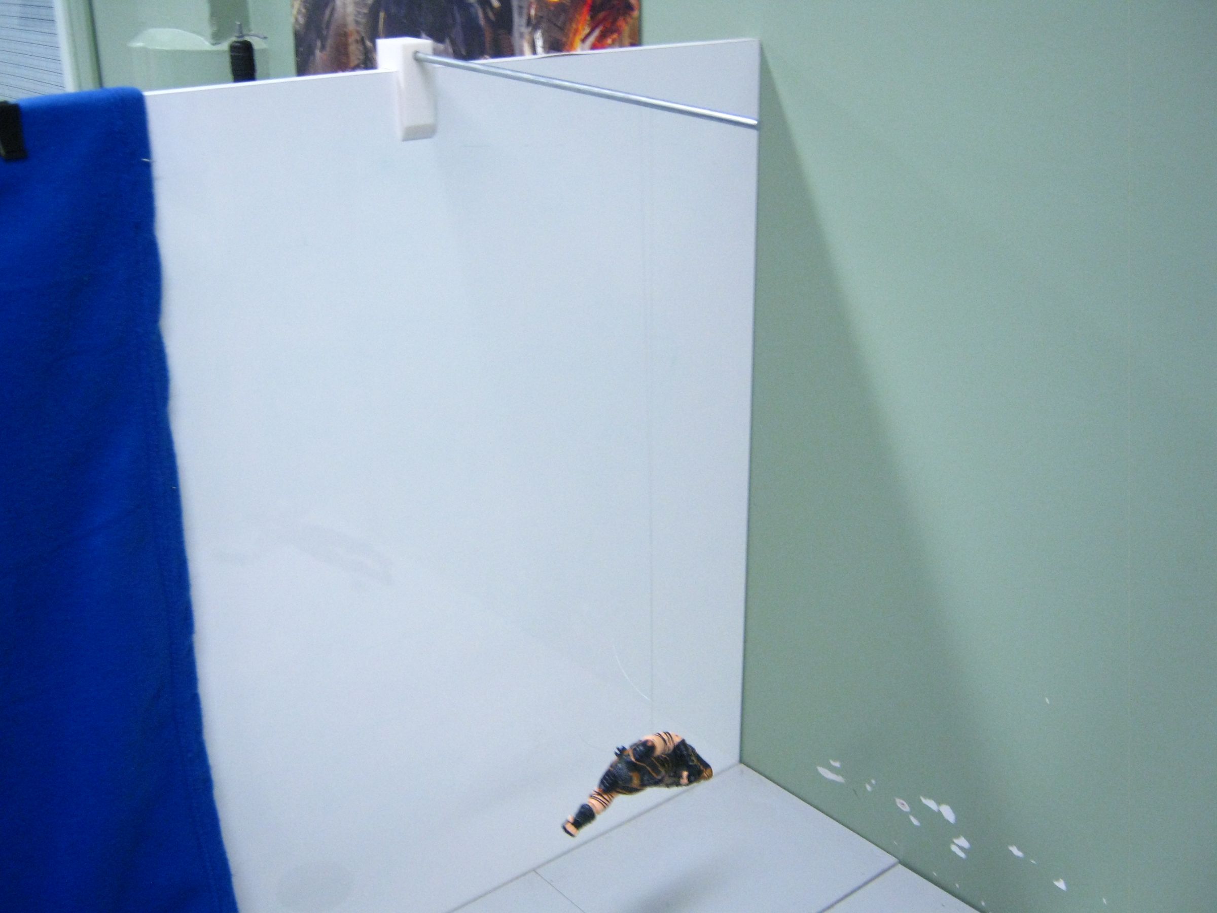 How to Make Ledge Hanger : 6 Steps - Instructables