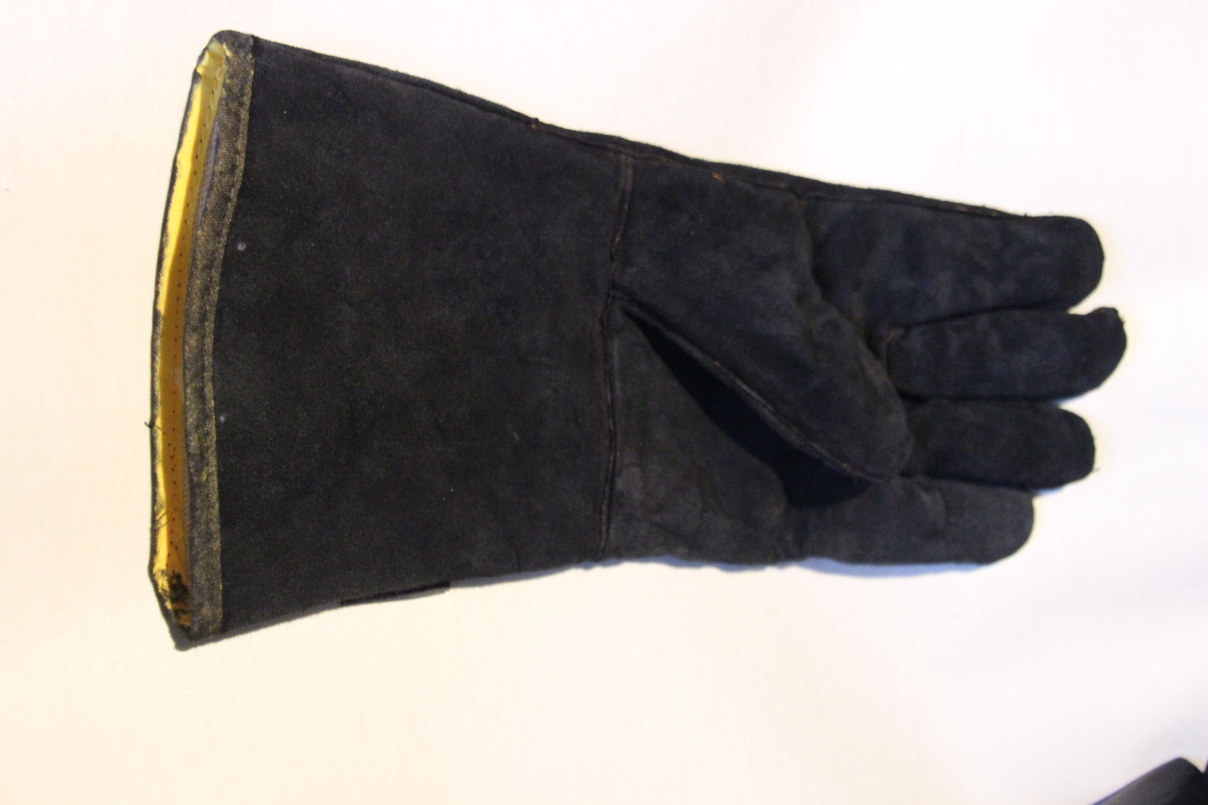 Ring Wraith Gauntlets : 9 Steps (with Pictures) - Instructables